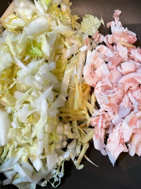 Chinese cabbage and pork belly umami soup with salt. | Oden.