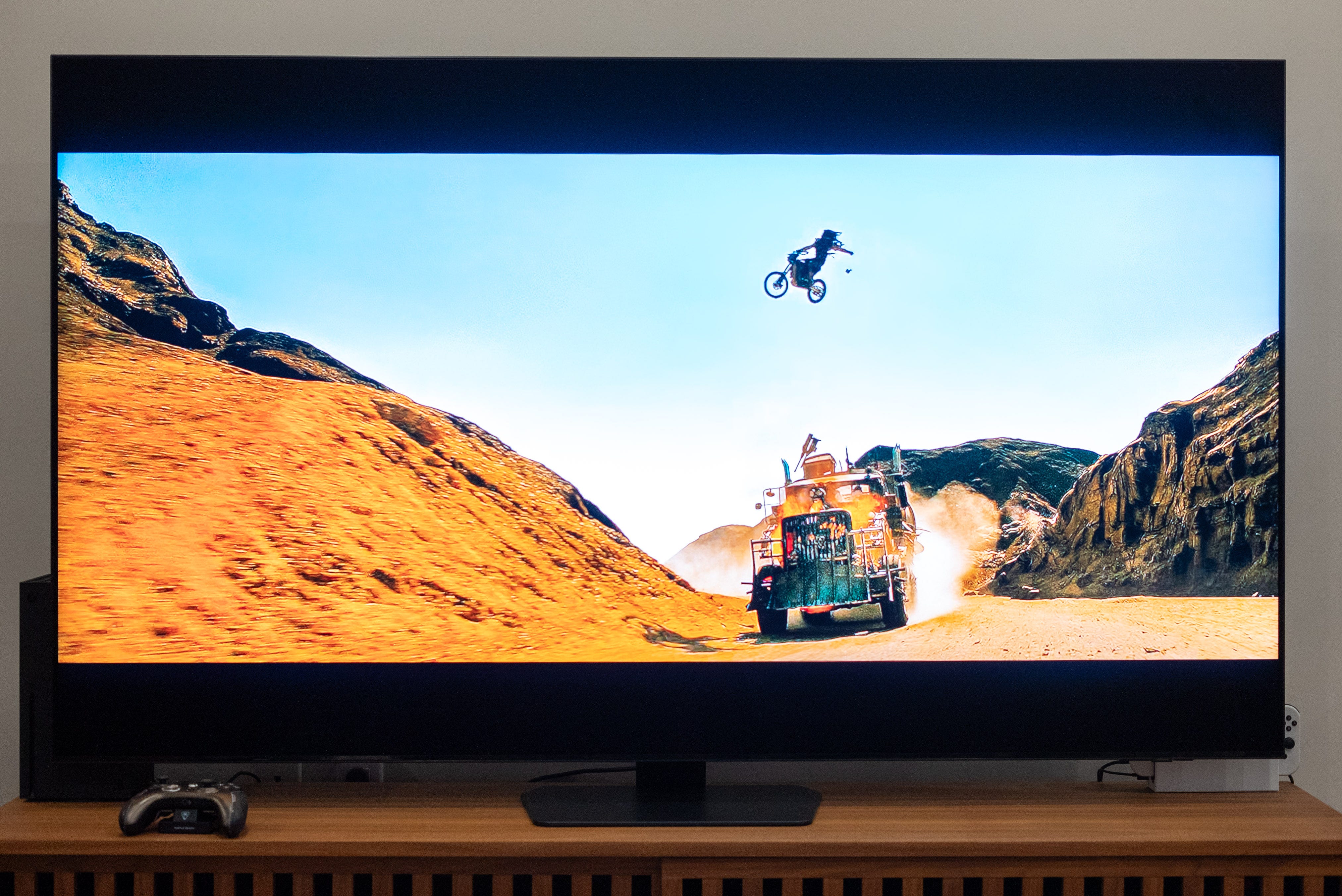 Samsung QN90D Neo QLED review: magical for HDR movies and games