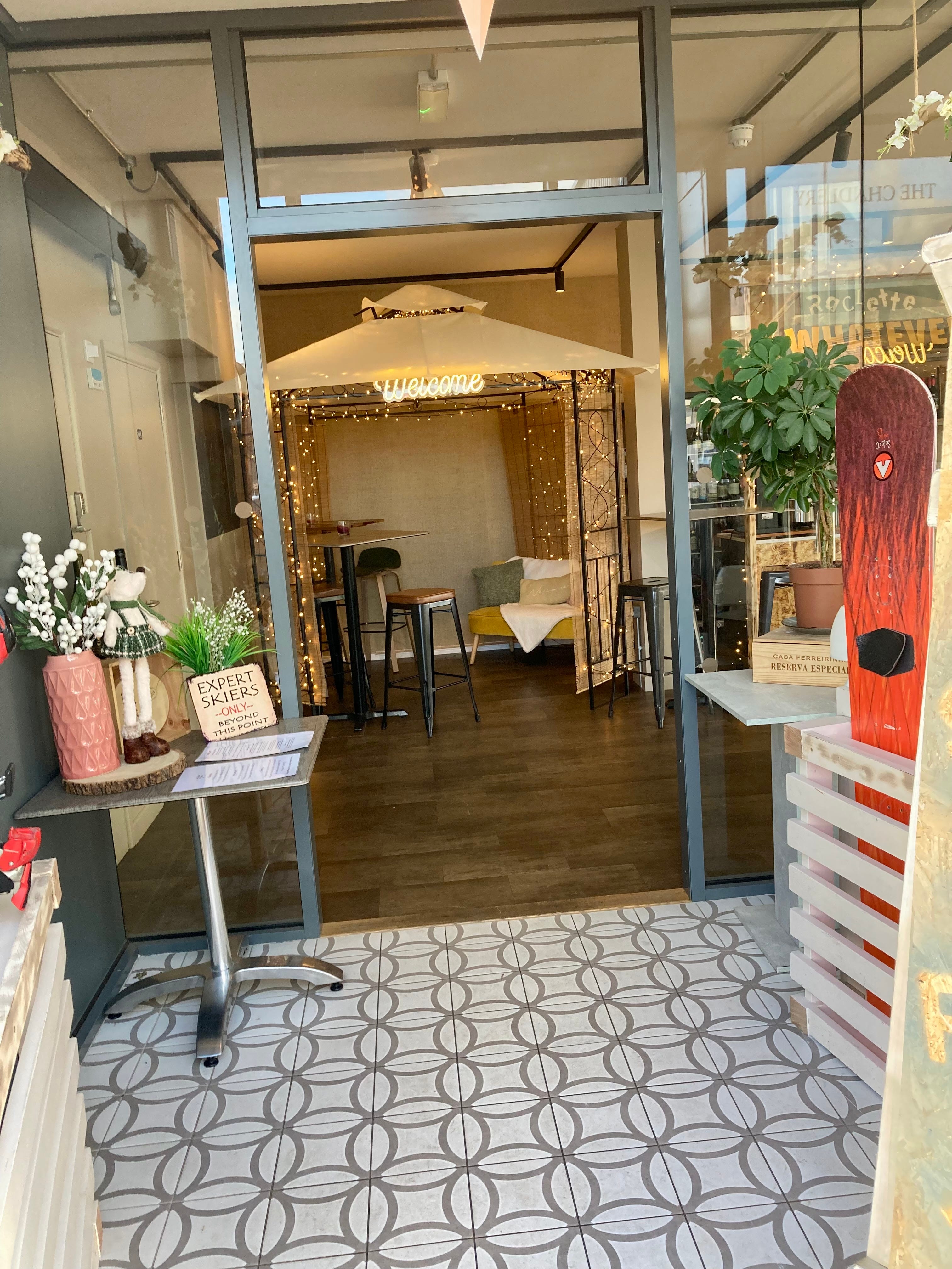 Review of Tide pop-up Alpine fondue bar in Woodbridge 2023