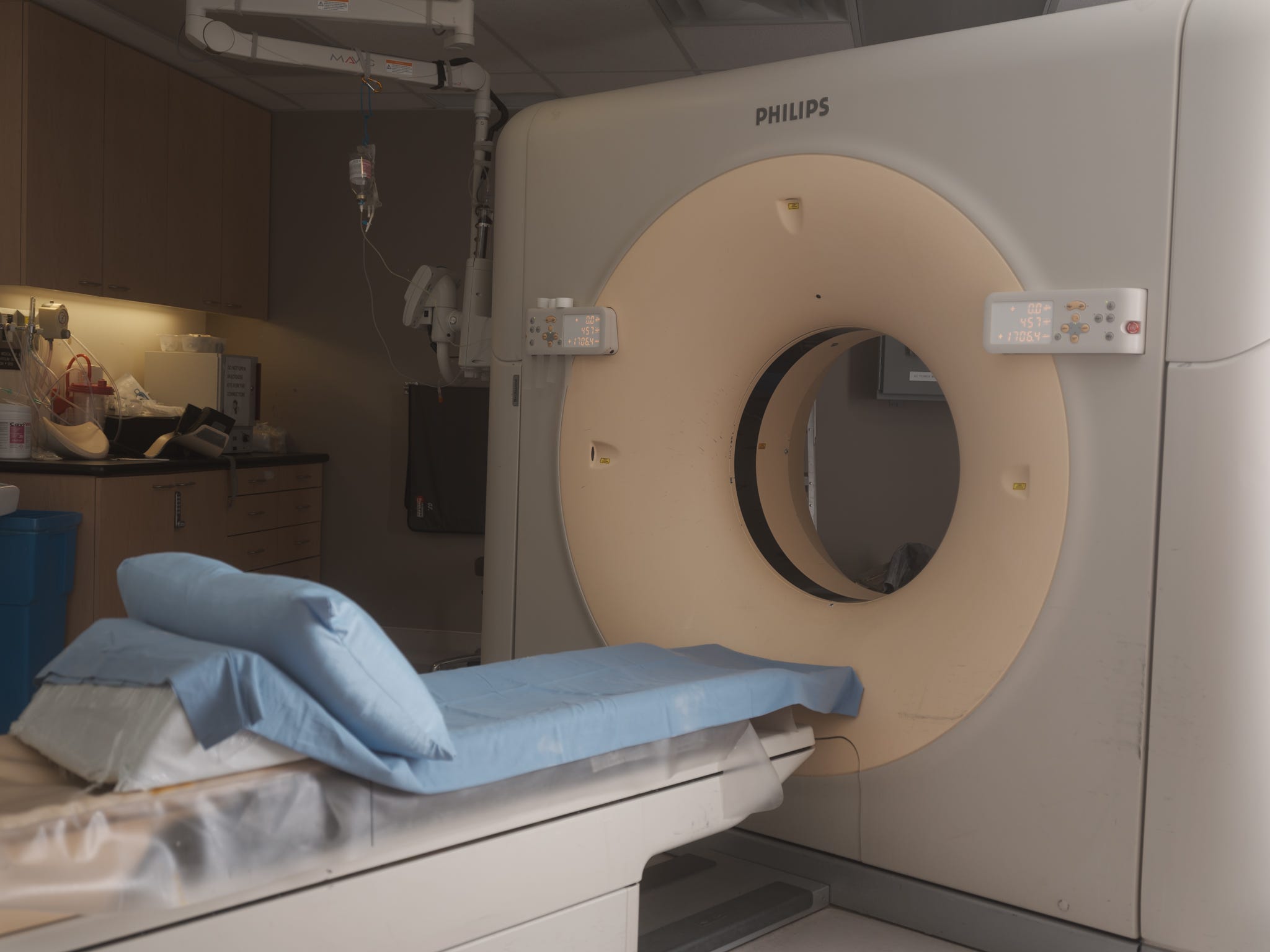 Hospital starts installation of new CT scanner