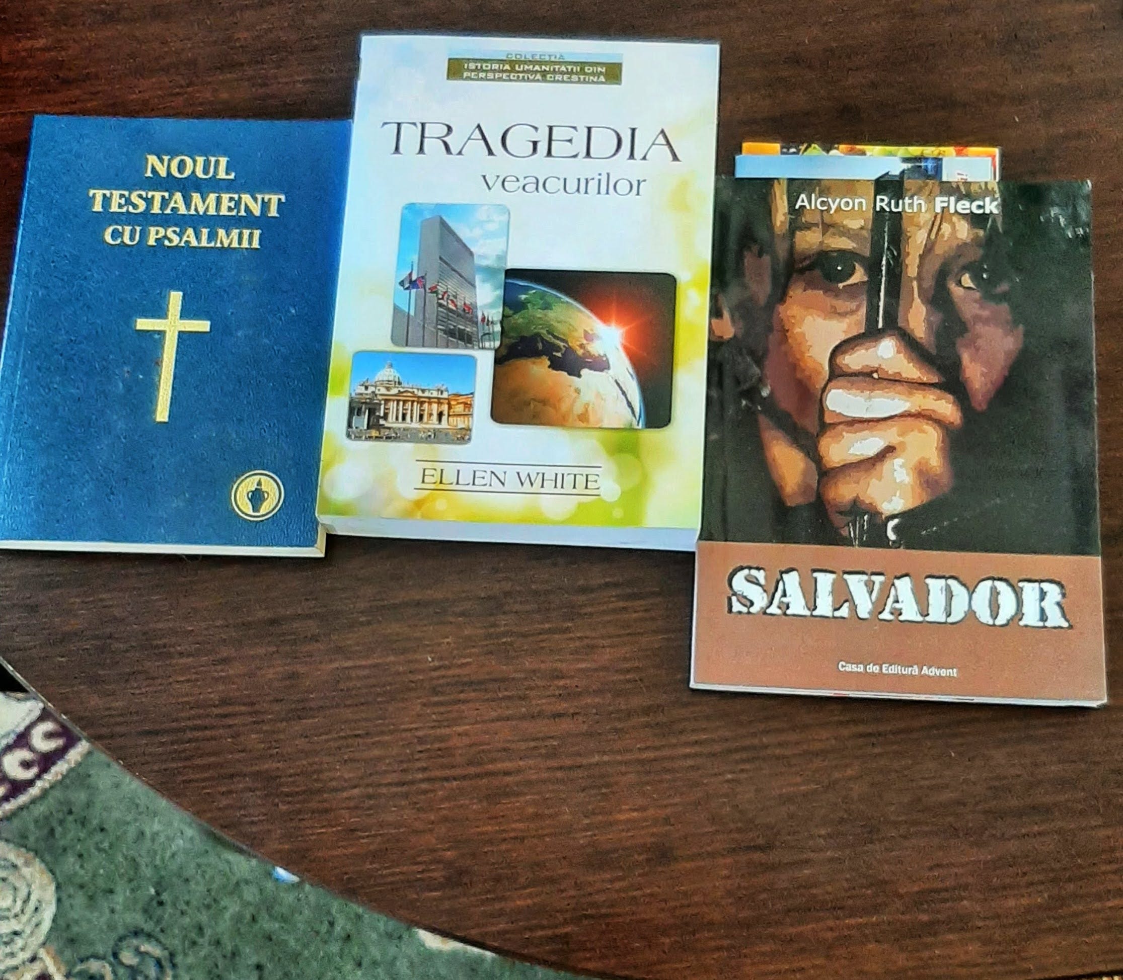 Omul de nimic, omul necinstit și viclean umblă cu minciuna pe buze ...