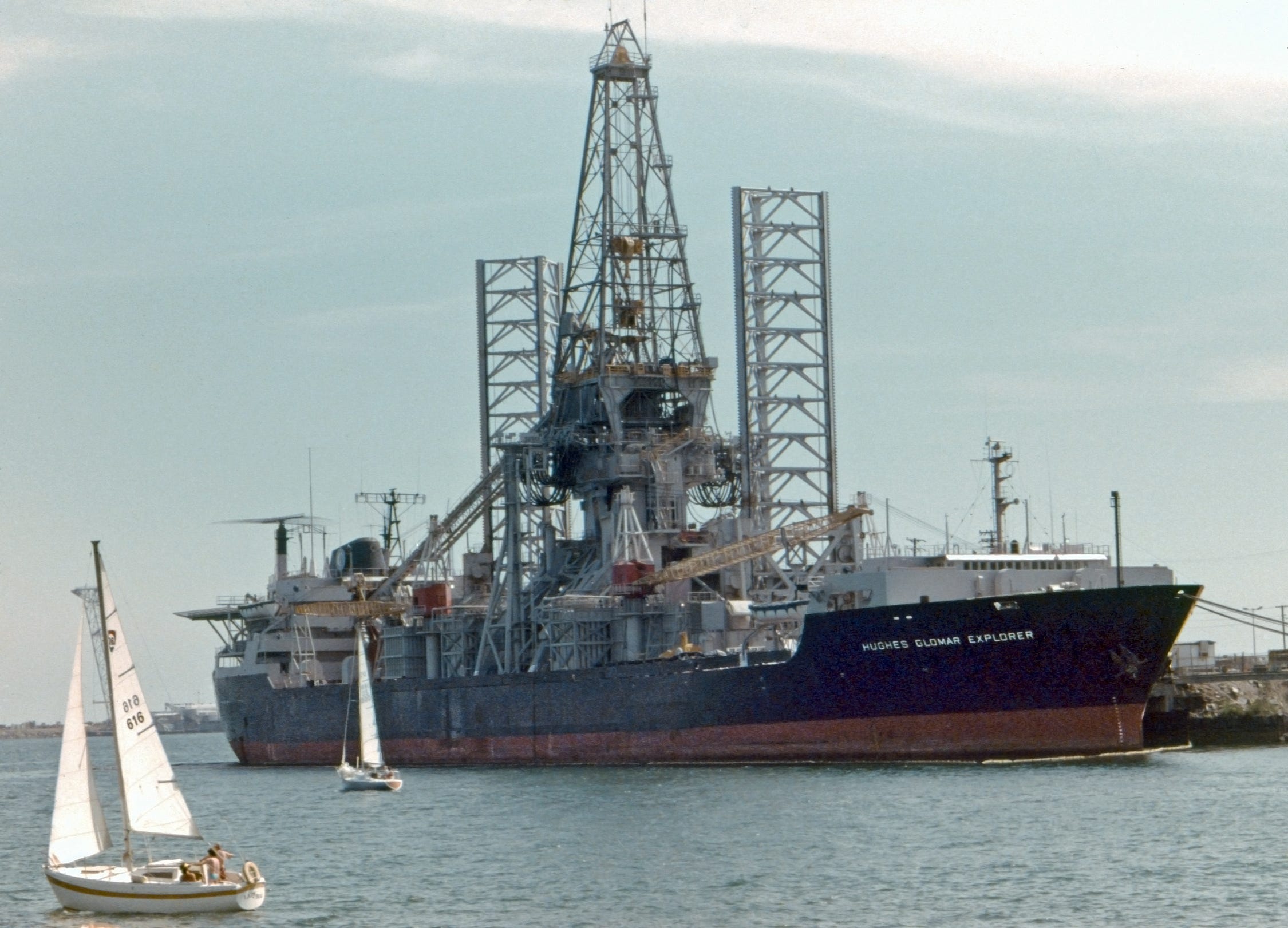 How the search for a downed submarine changed American journalism