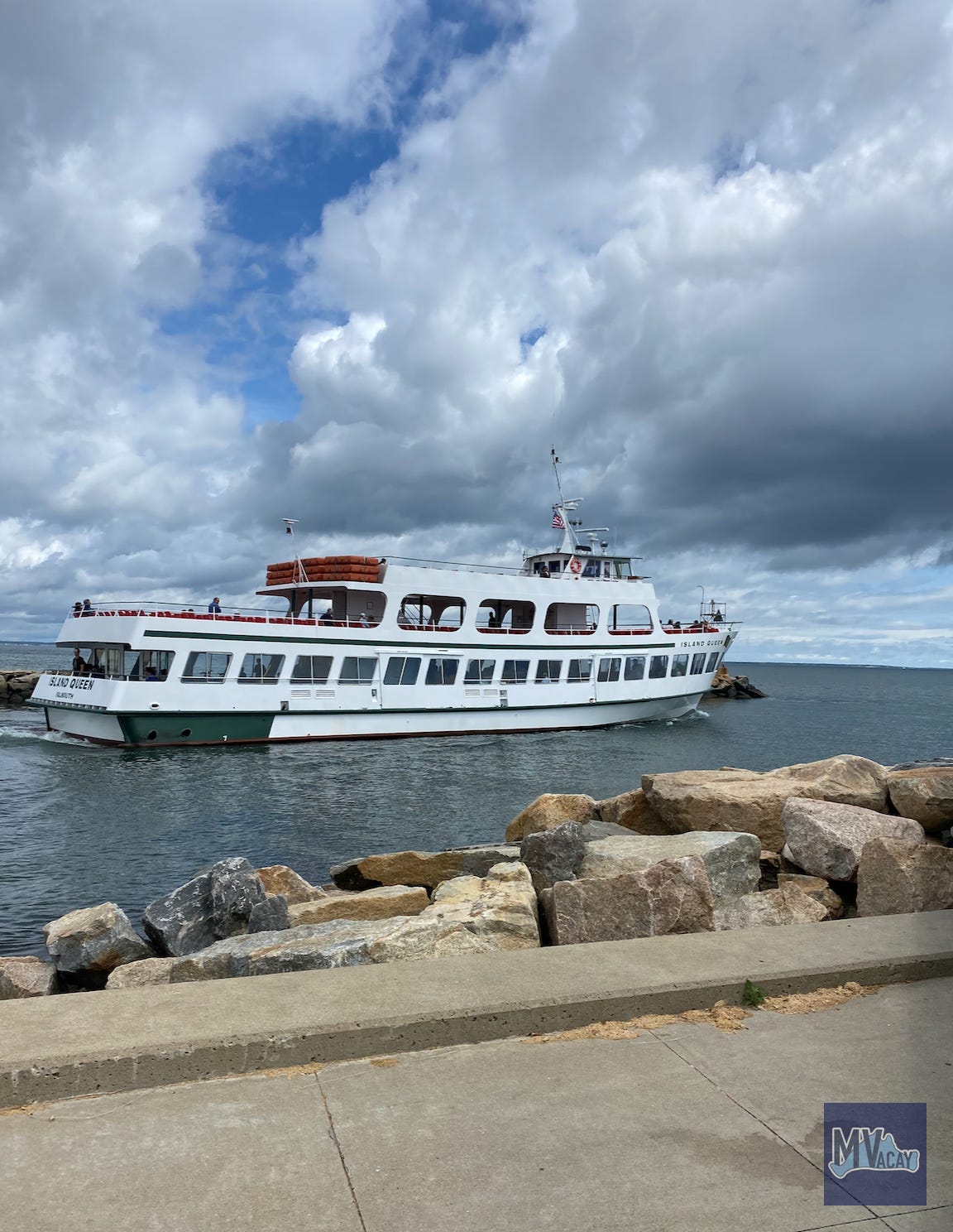 🌊 Comparison of All Ferries to Martha's Vineyard (2024)
