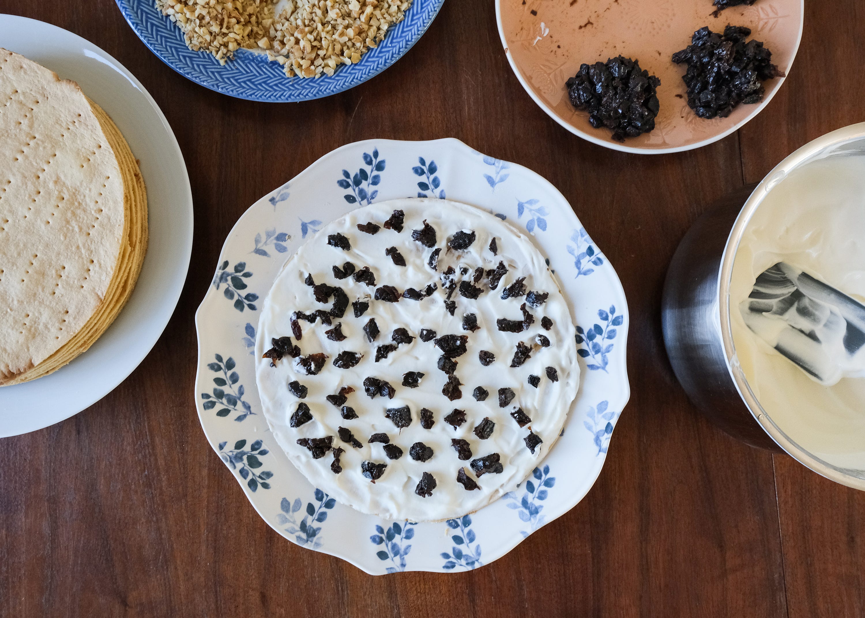 Medovyk – delicious Ukrainian honey cake recipe