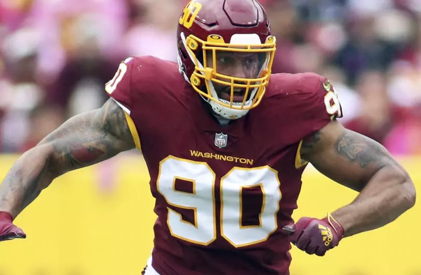 Bears lock up newly acquired defensive end to a big extension