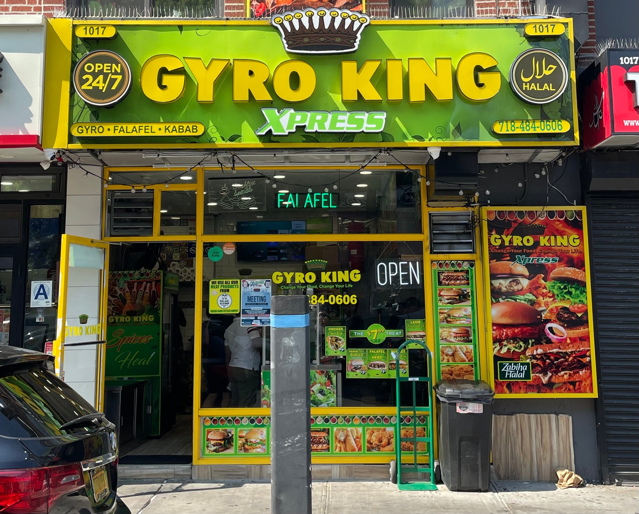 A Visit to Gyro Junction - Inconspicuous Consumption