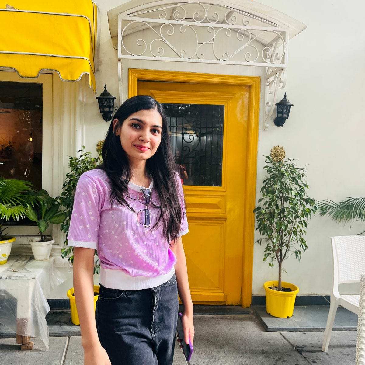 Ayushi’s Substack subscriber chat