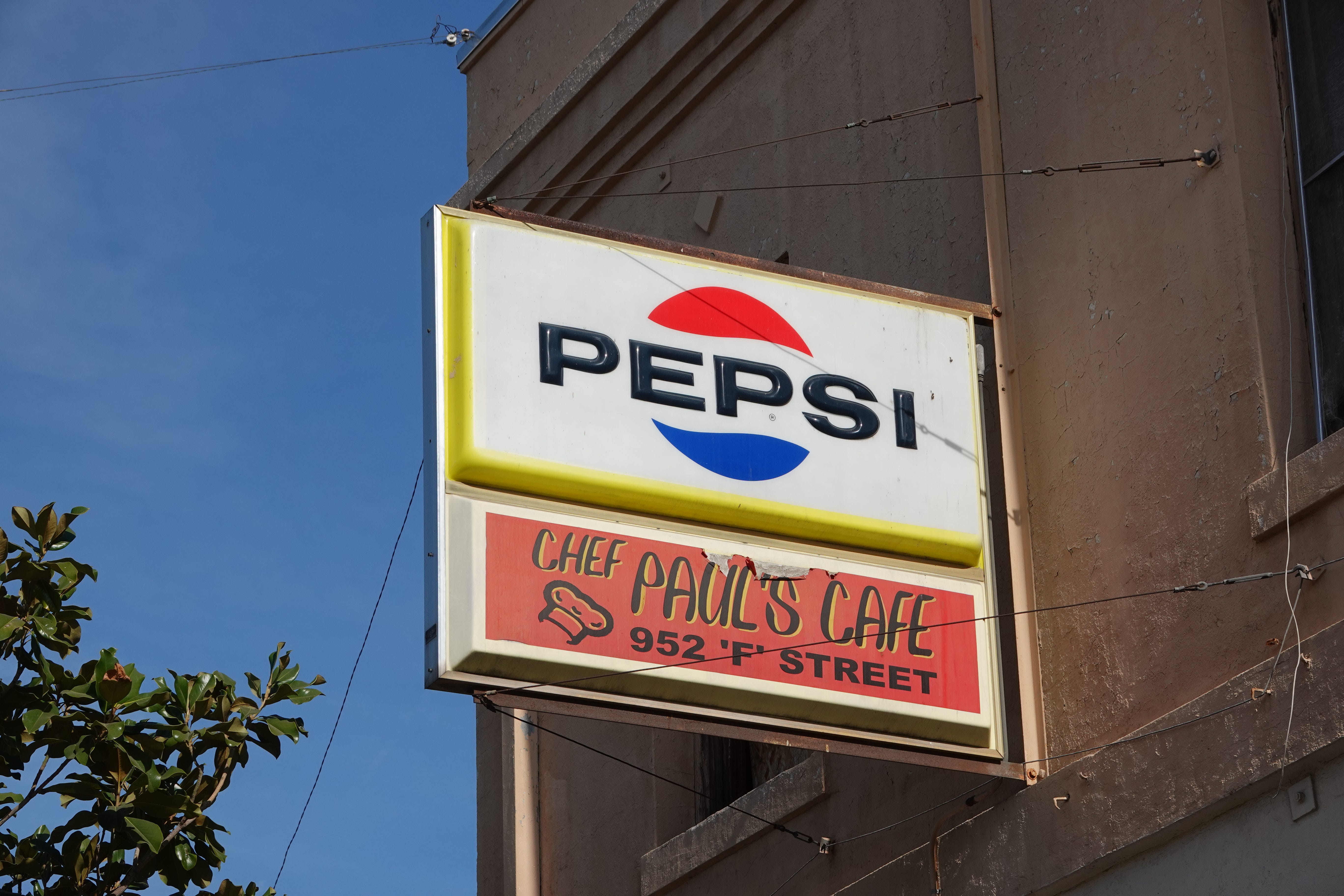 Pepsi's new retro logo and the evolution of an icon as seen on the ...