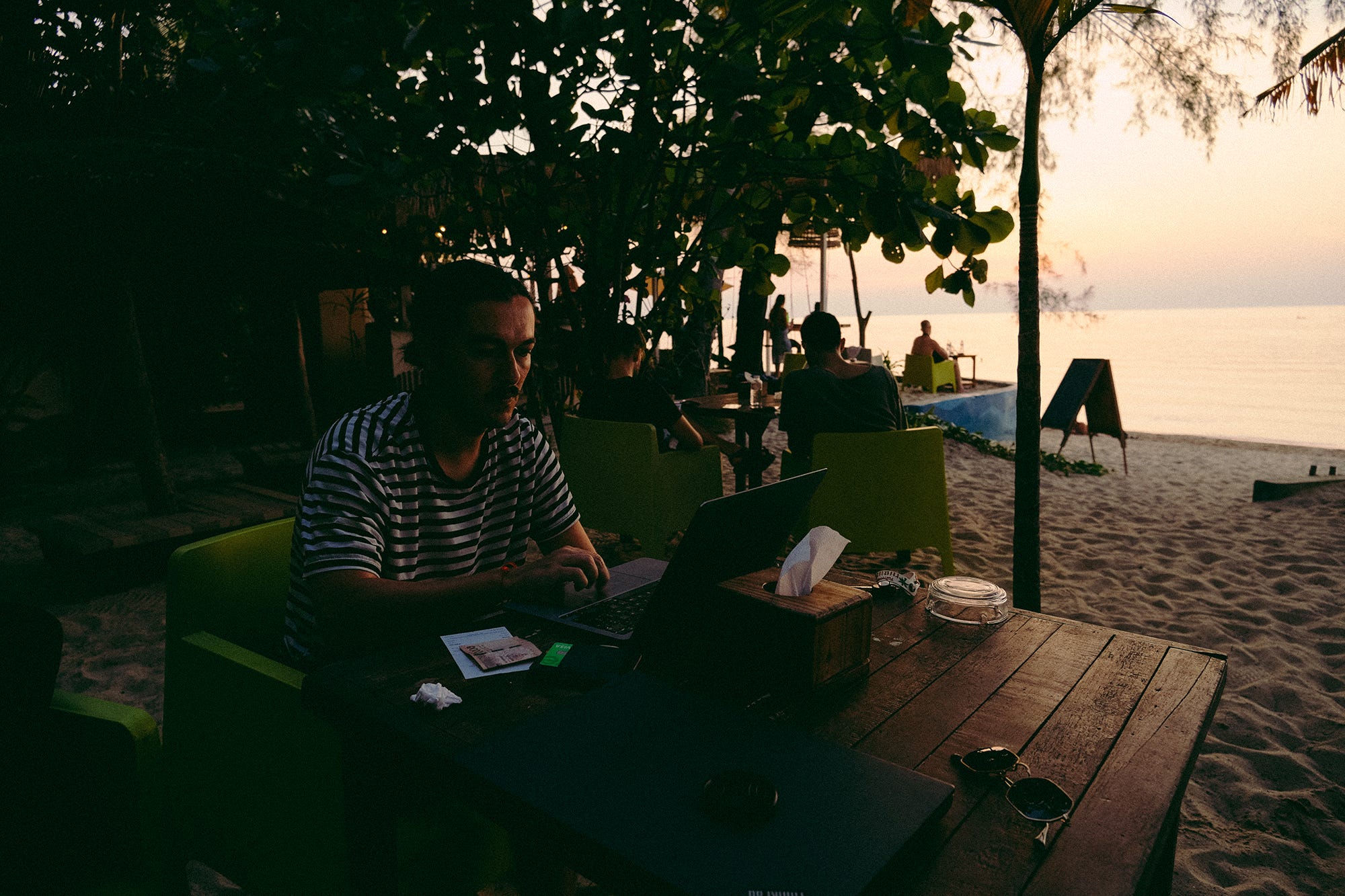 #94 – Se os brasileiros não leem, por que ainda escrevemos?