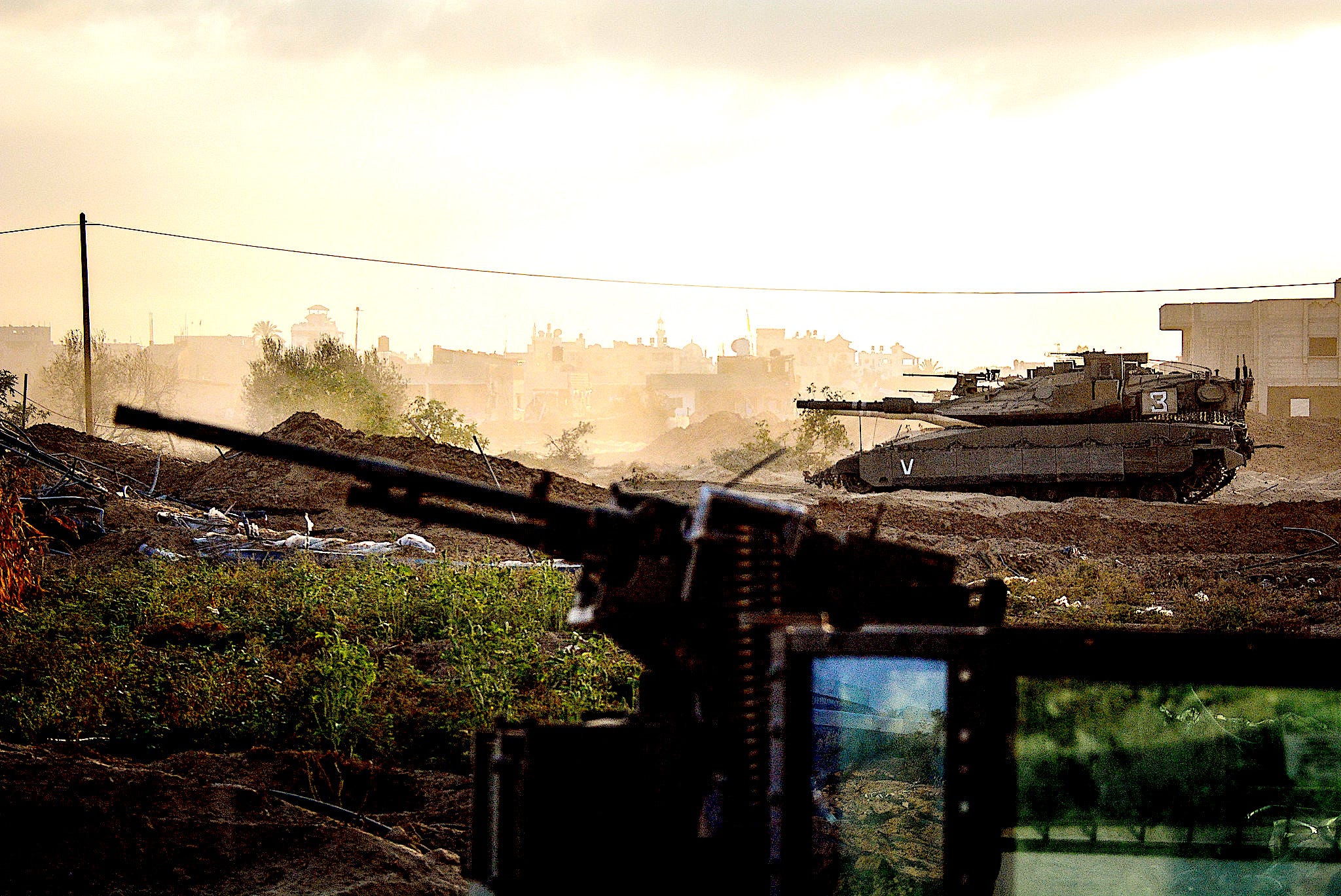 Chris Hedges: Israel Shutting Down Gaza Human Lab - Metro