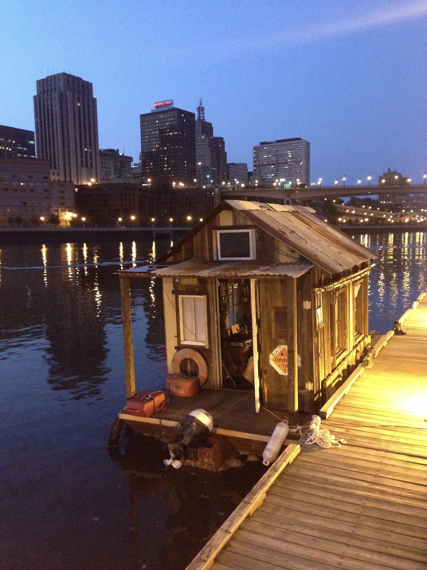 Floating Homesteads - Small Craft Advisor