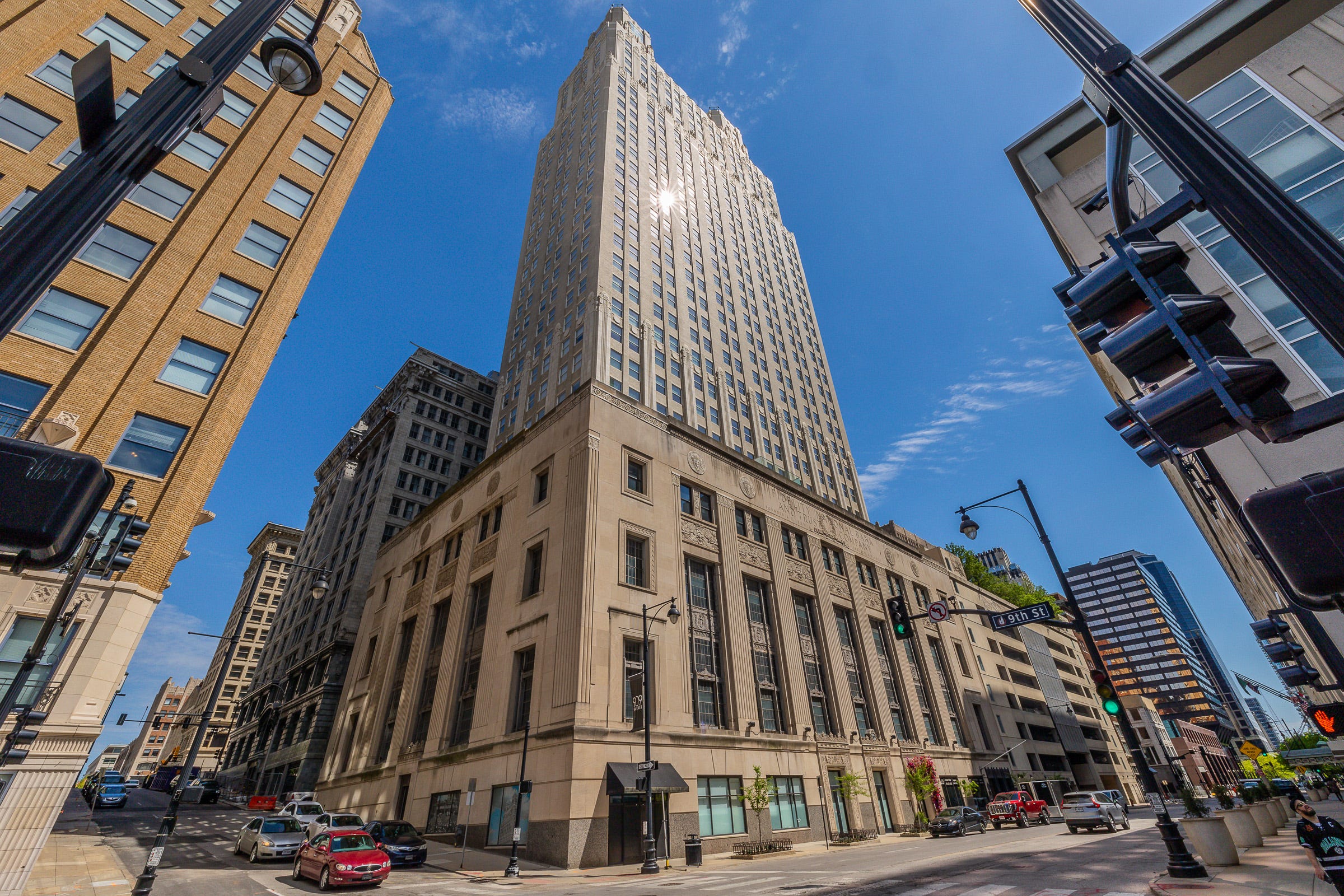 Fidelity National Bank and Trust Company Building