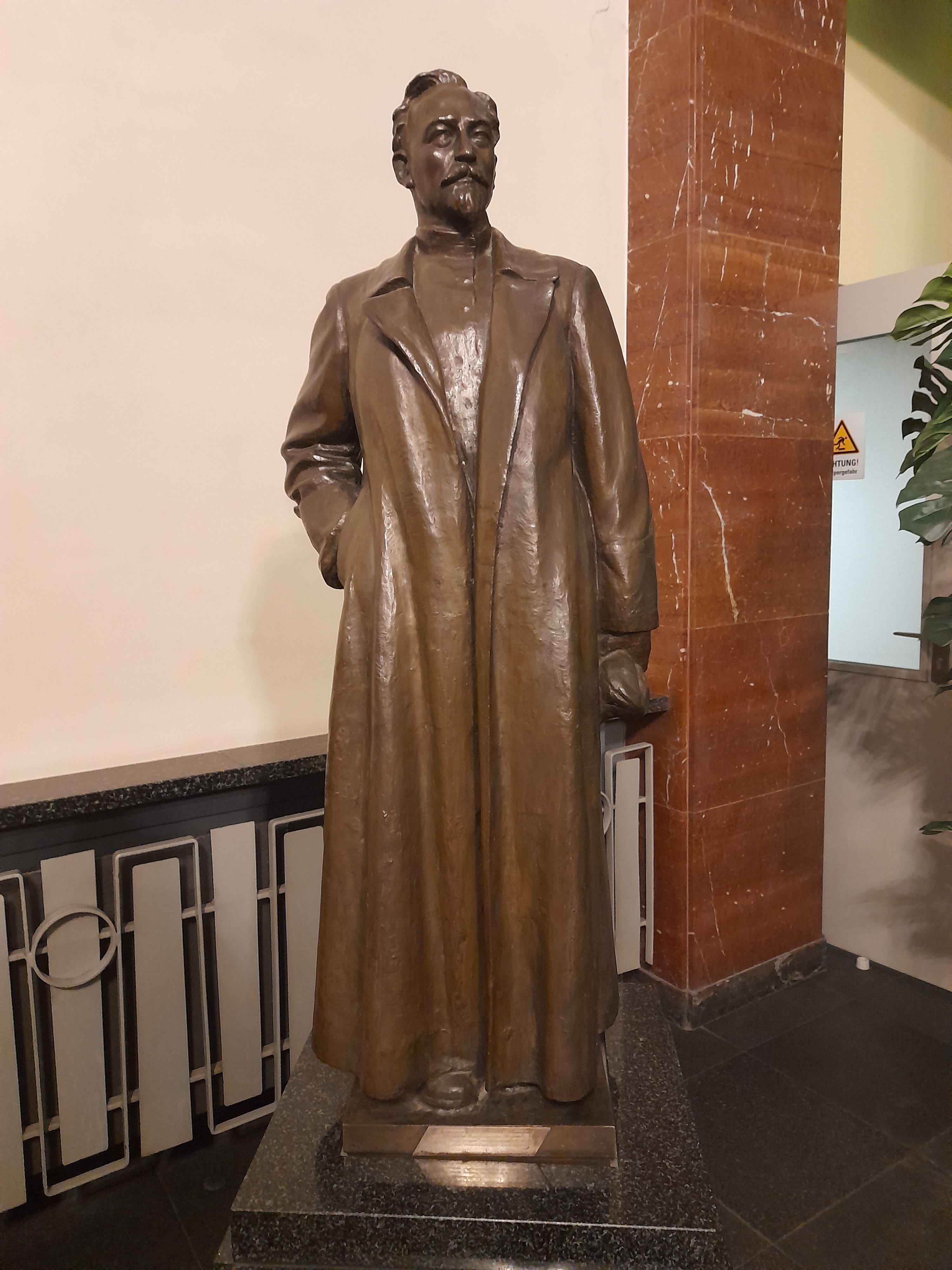 Inside the Stasi HQ - by Katja Hoyer - ZEITGEIST