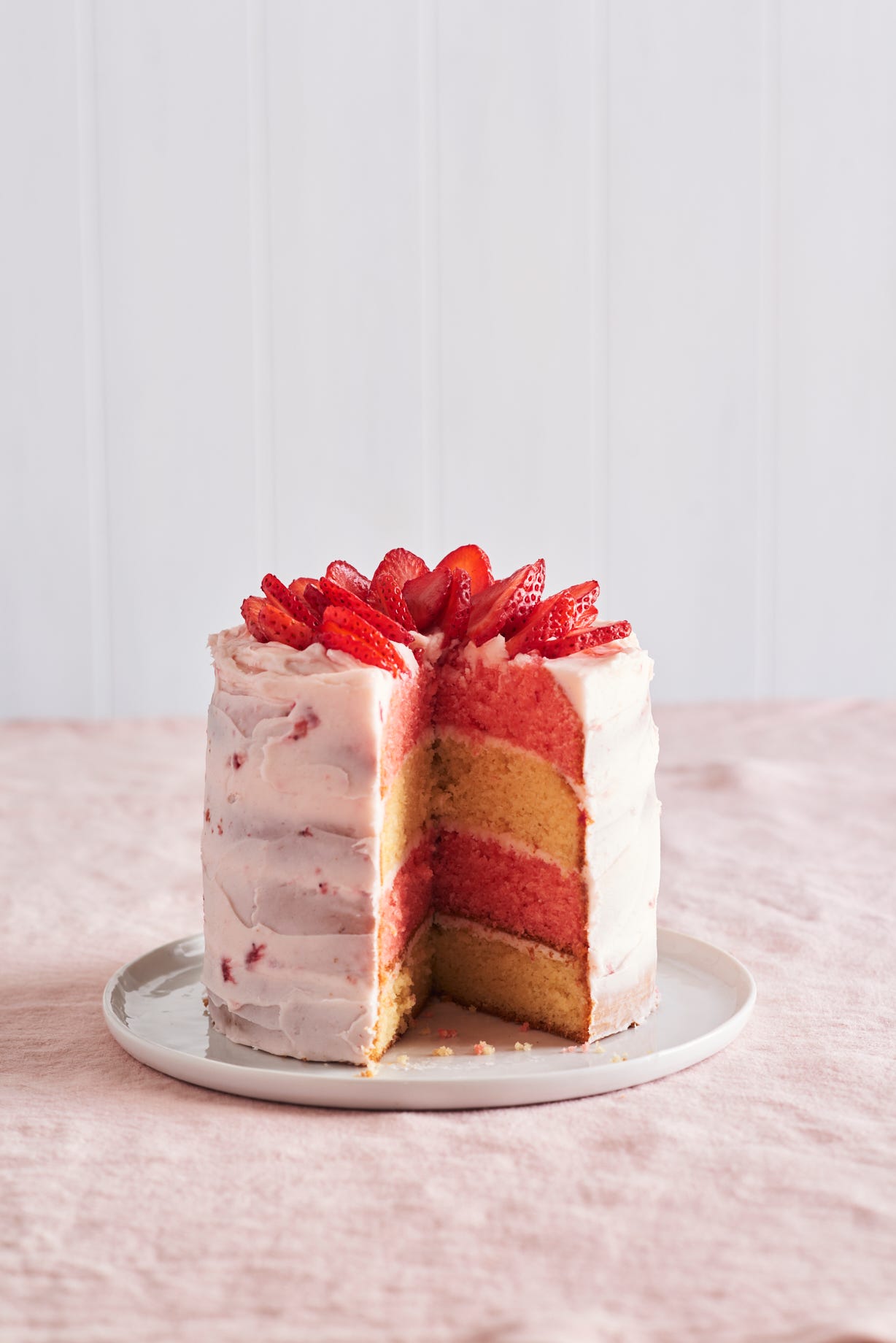 easy strawberry summer cake