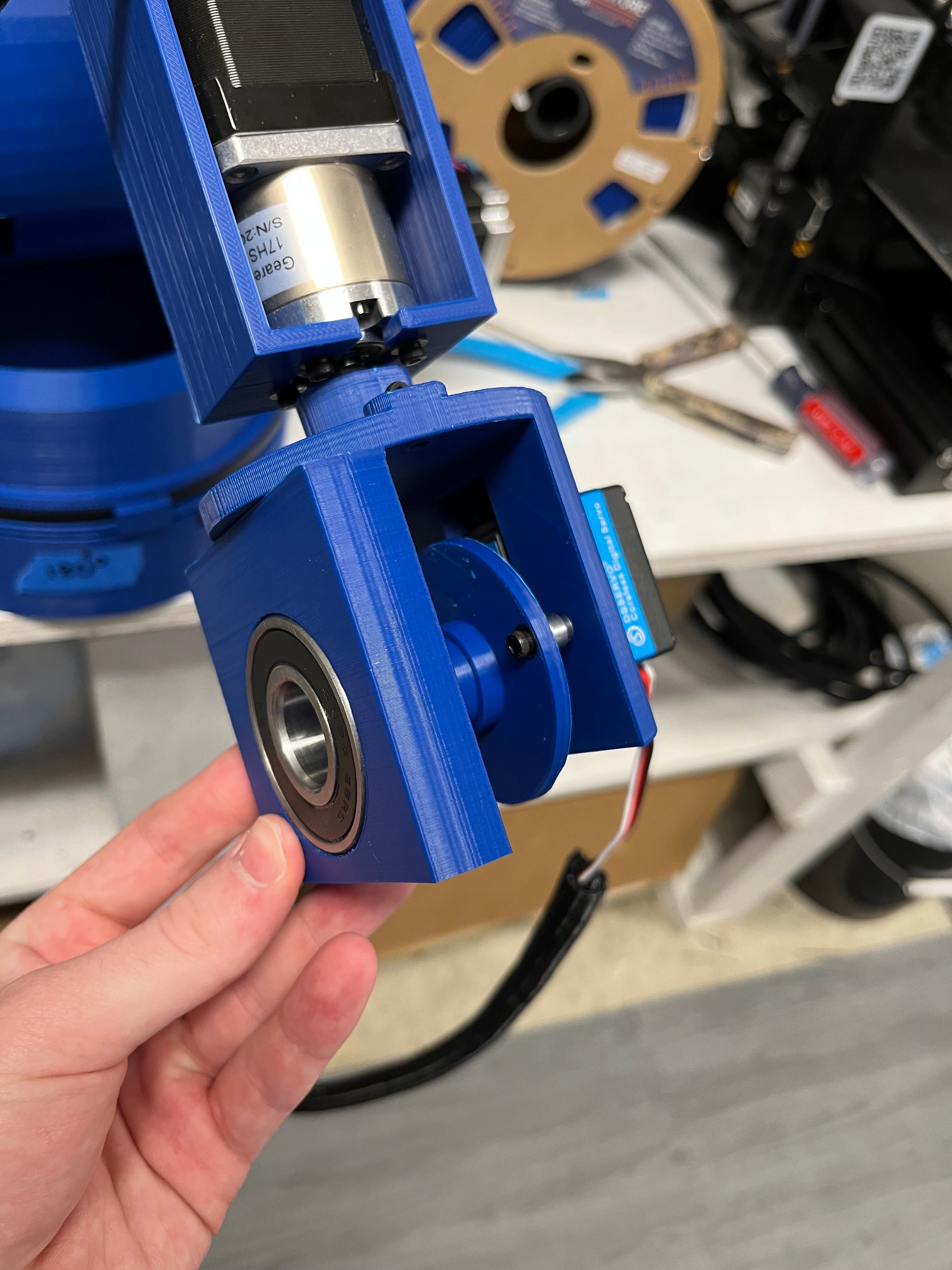 Build a 5-Axis, Industrial Grade Robotic Arm That Learns (How To)