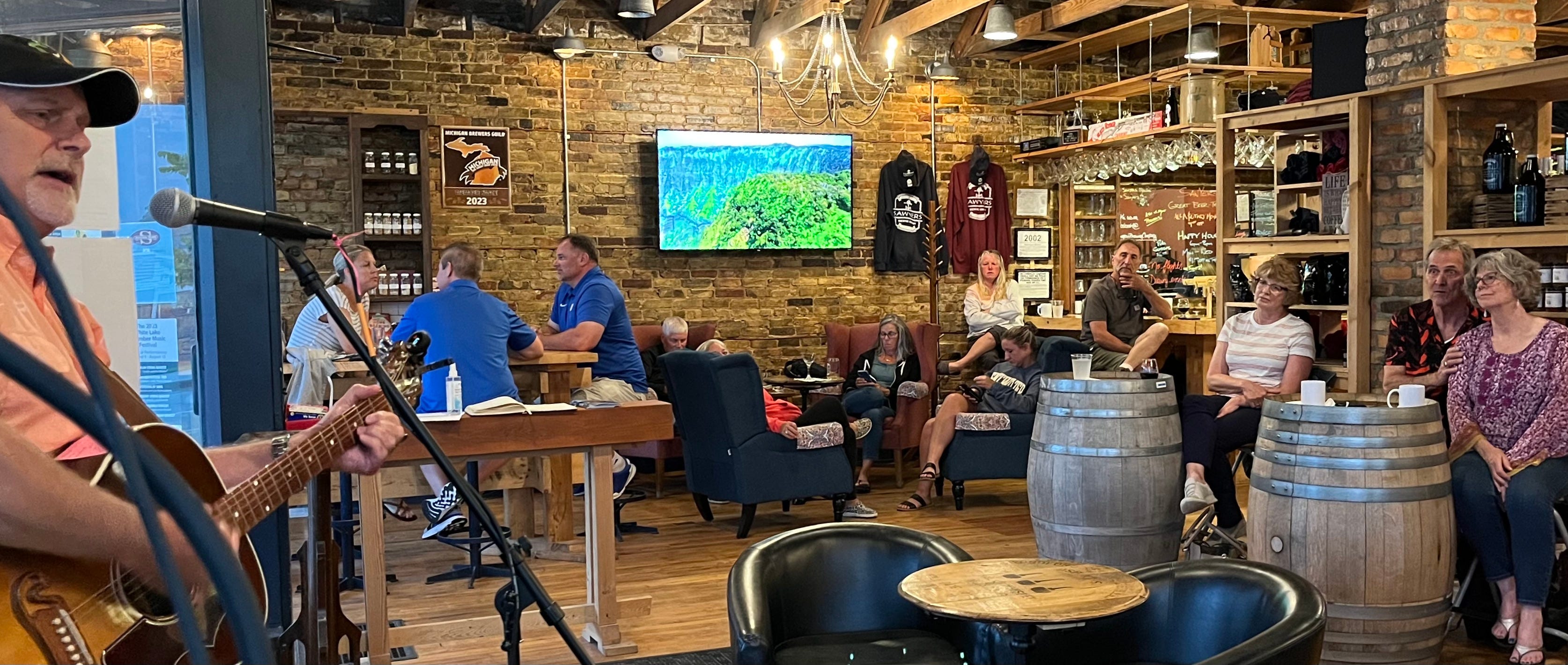 5 Ways Open Mic Nights Do Music Education Better