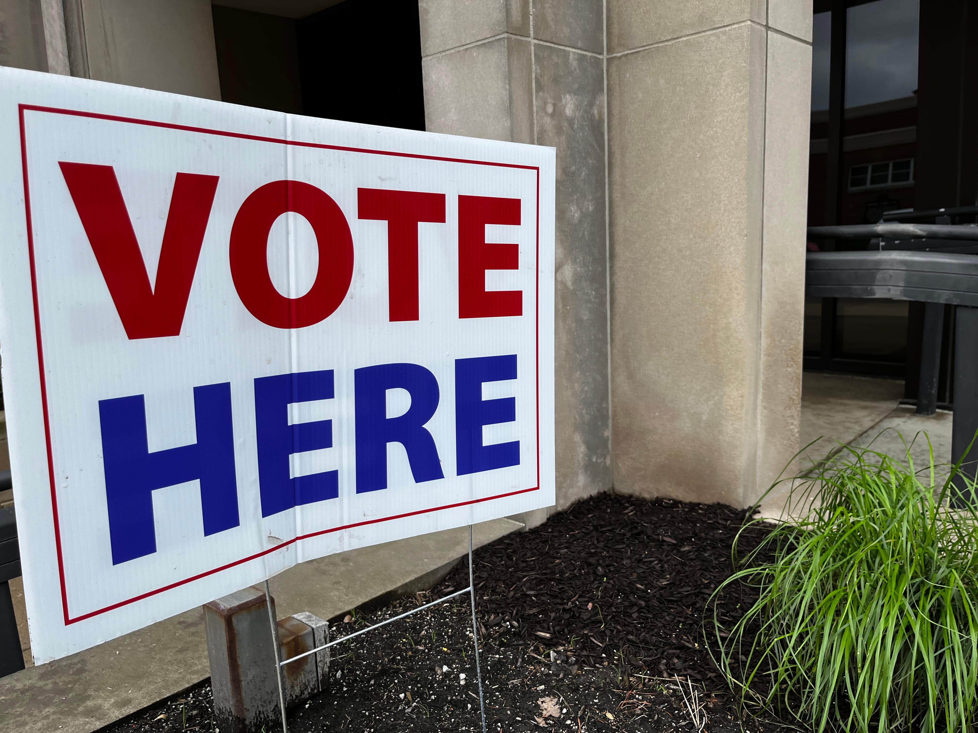 This and that: More primary challengers line up as filing deadline passes