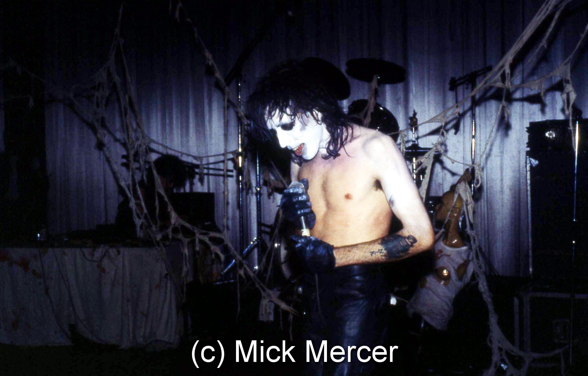 ON THIS DAY ... in 1984 - ALIEN SEX FIEND!