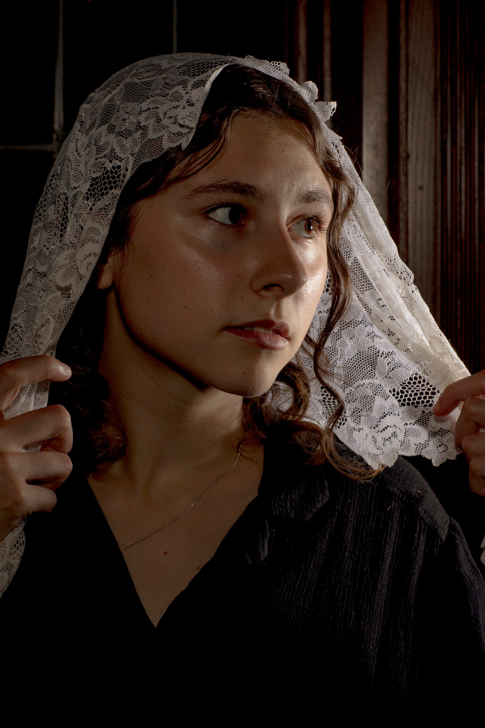 A Priest Life ((((,,)))): The Young Catholic Women Bringing Back Veils