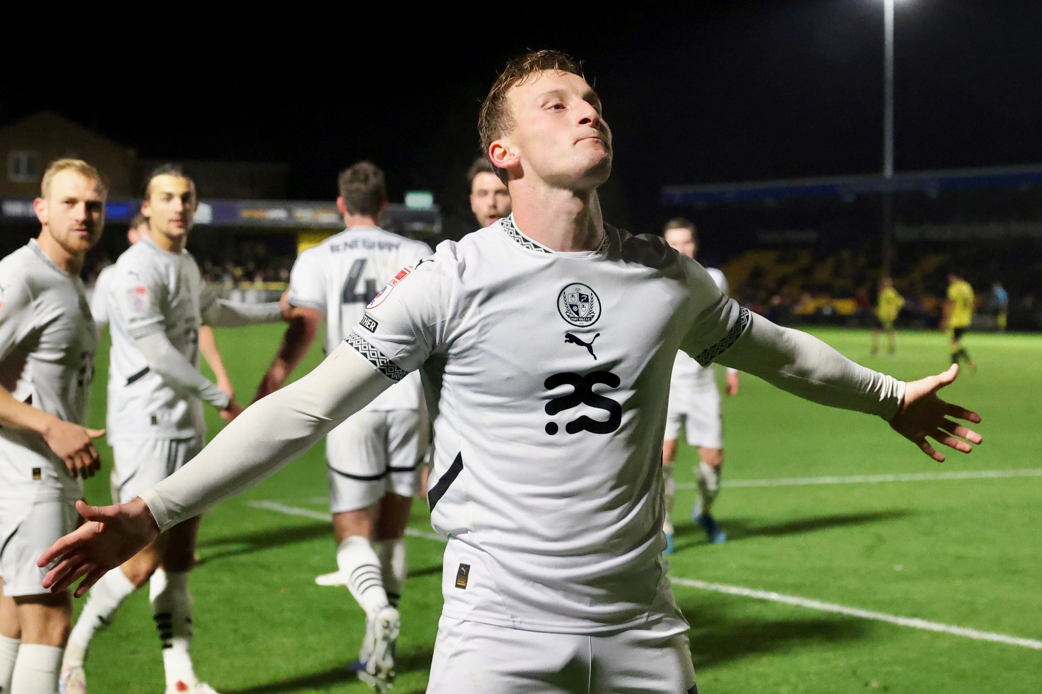 Vale make it four in a row - by Mike Baggaley