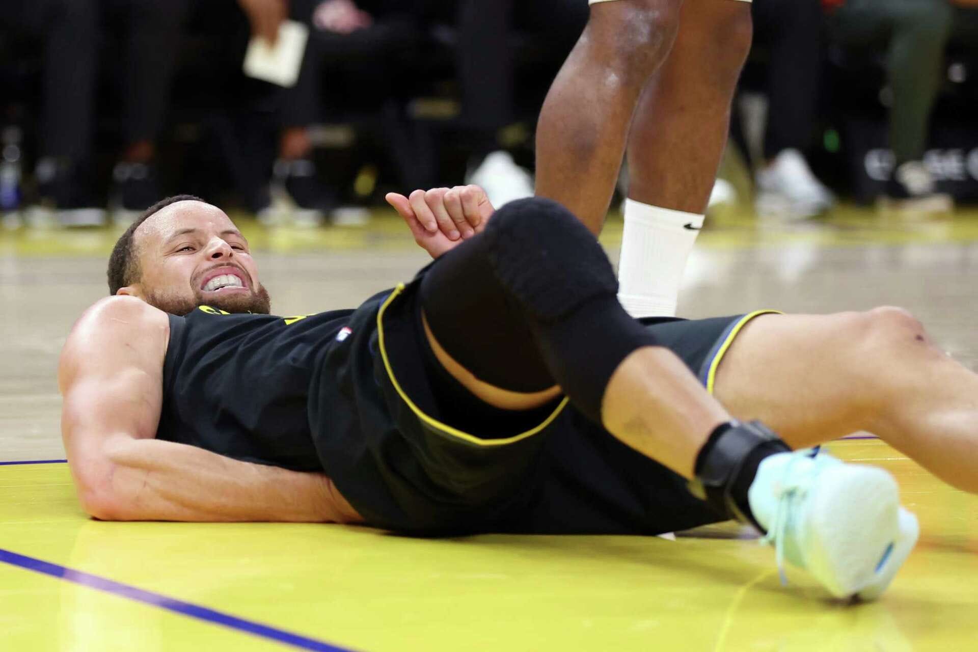 Steph, Please Be Okay | HOOPS Daily, 3/21/2025