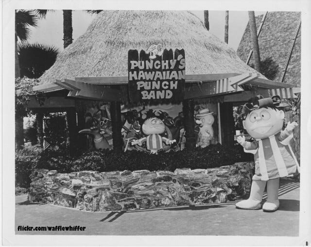 Punchy’s Hawaiian Animatronic Punch Band at Sea World