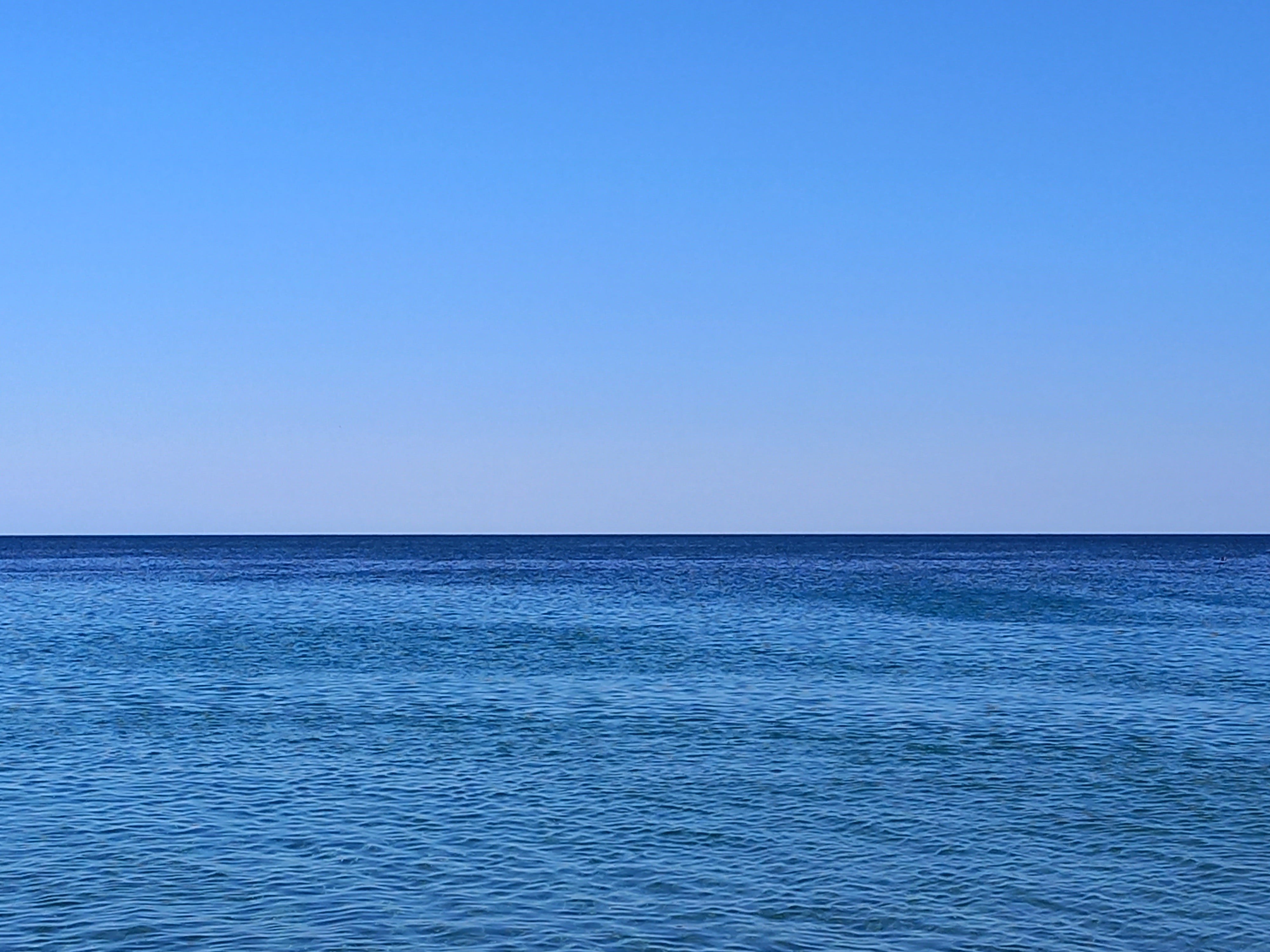 Embracing The Big Blue: A Mesmerizing Canvas of Emotions and Nature's ...