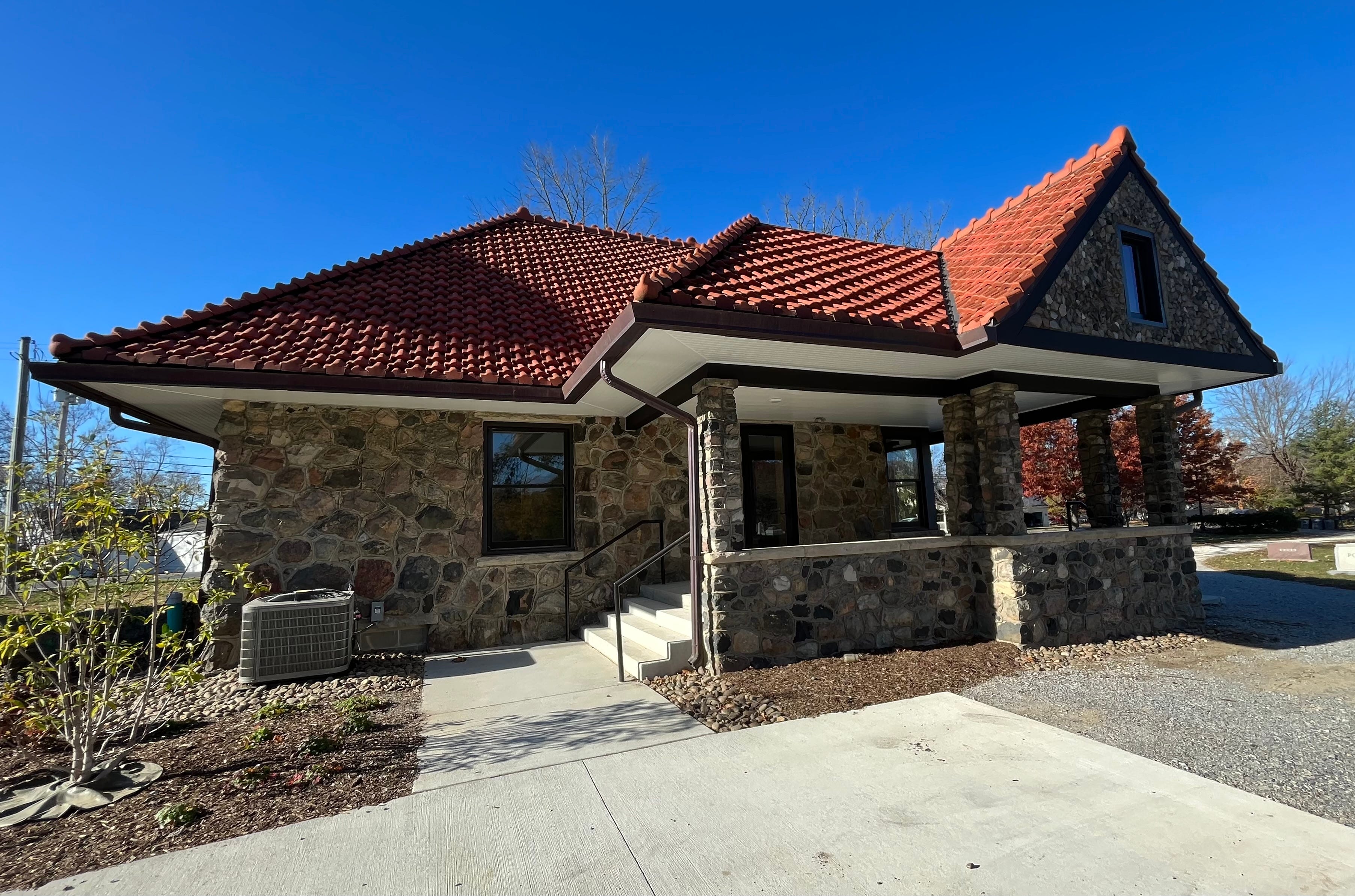 WL turns restored Grand View Cemetery caretaker’s cottage over to library