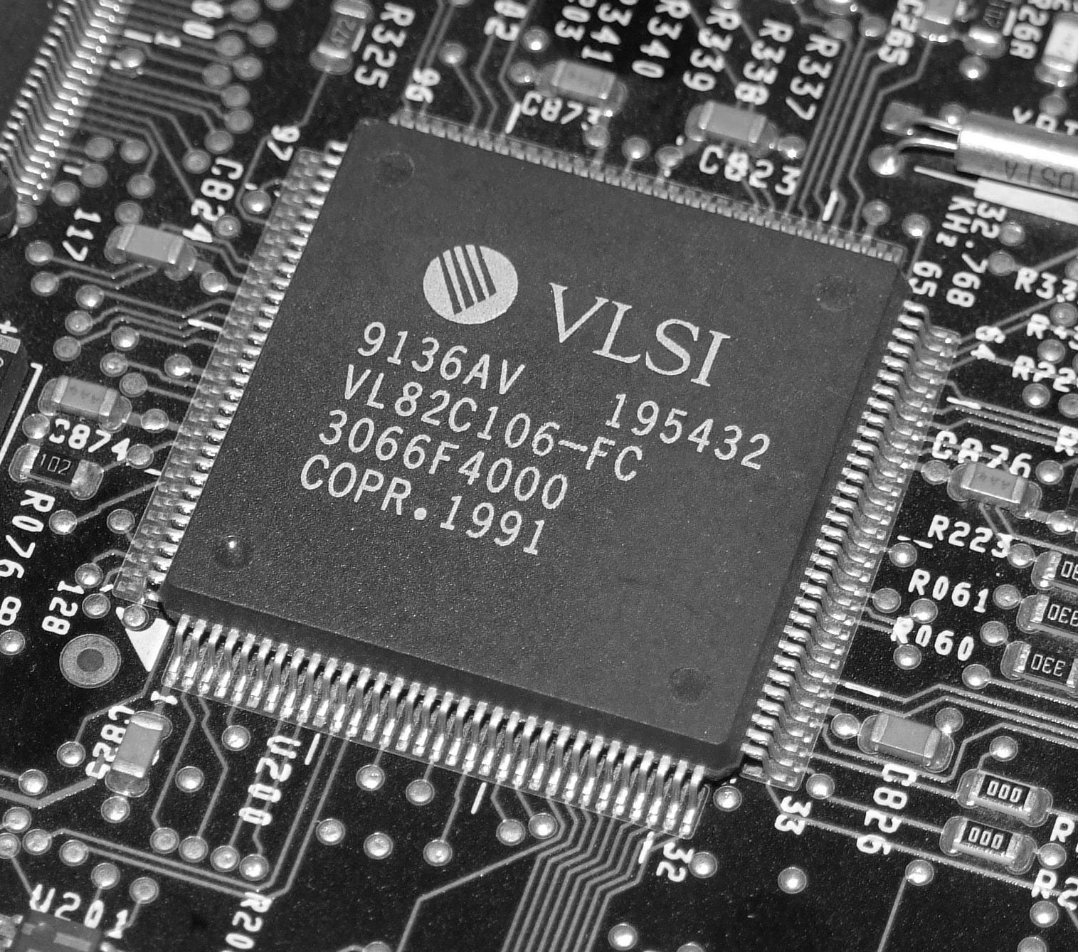 MOSIS - by Eric Gilliam - FreakTakes