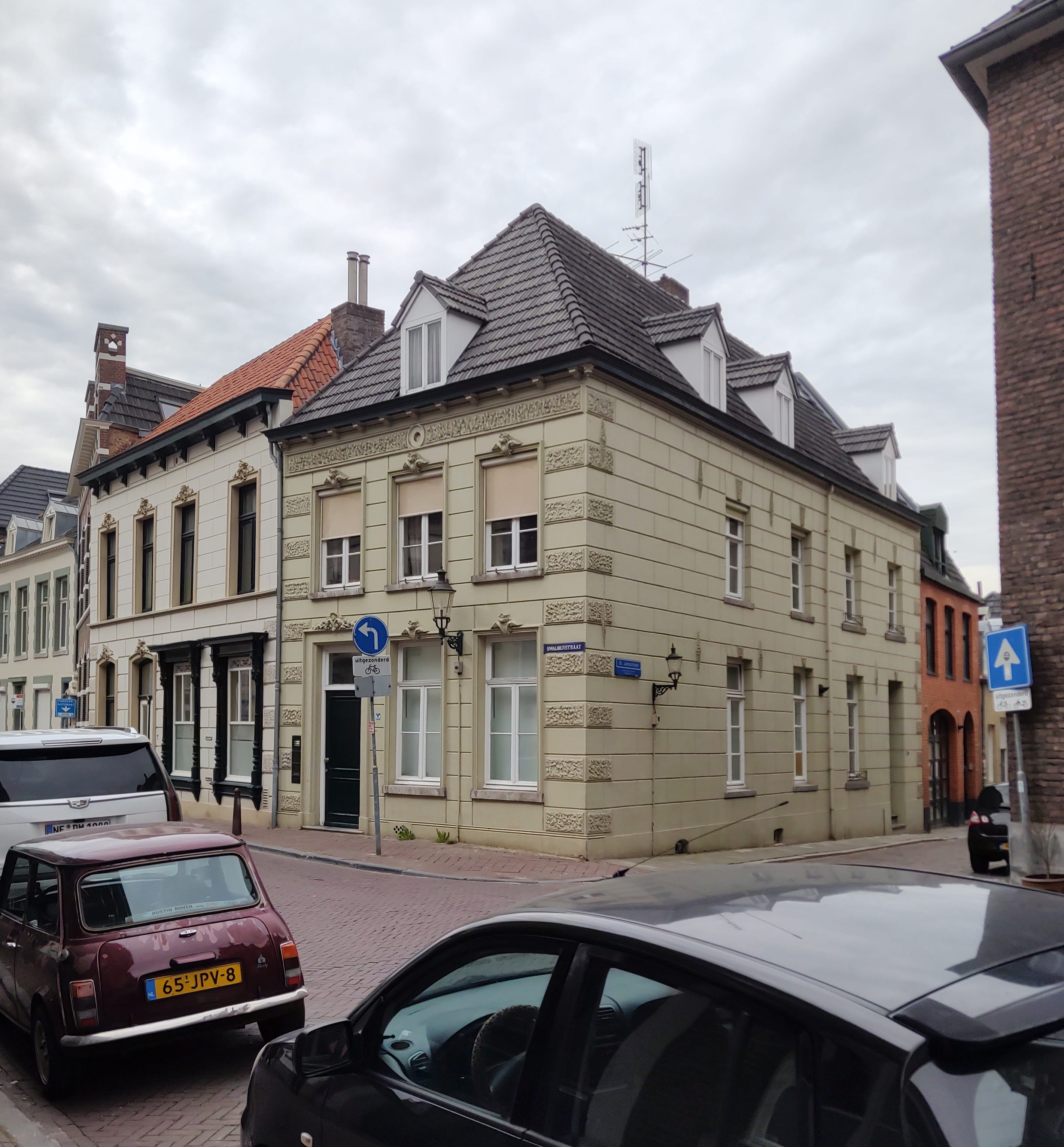 Average architecture - Dutch Buildings