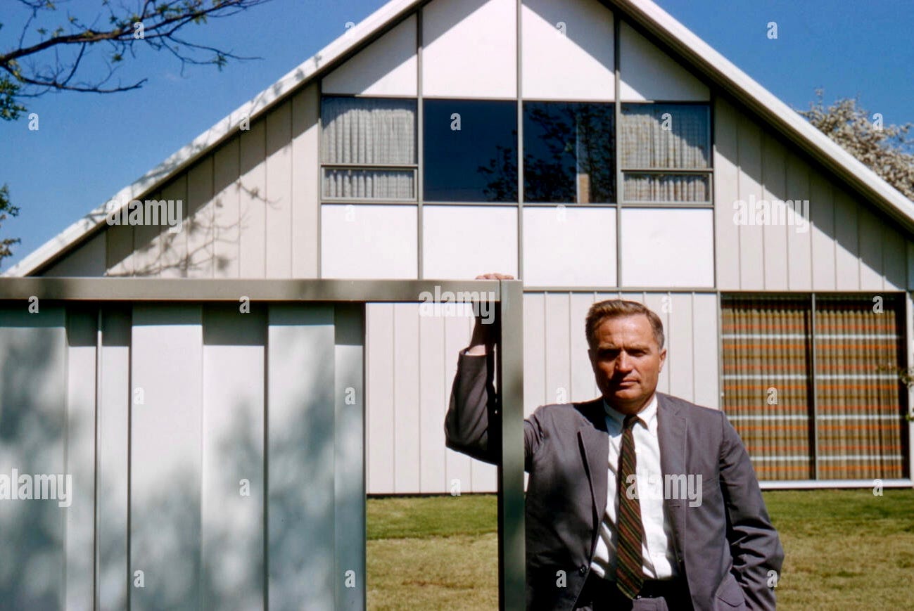 Carl Koch, Roy Schoenbrod, and the Techbuilt Homes in Northfield