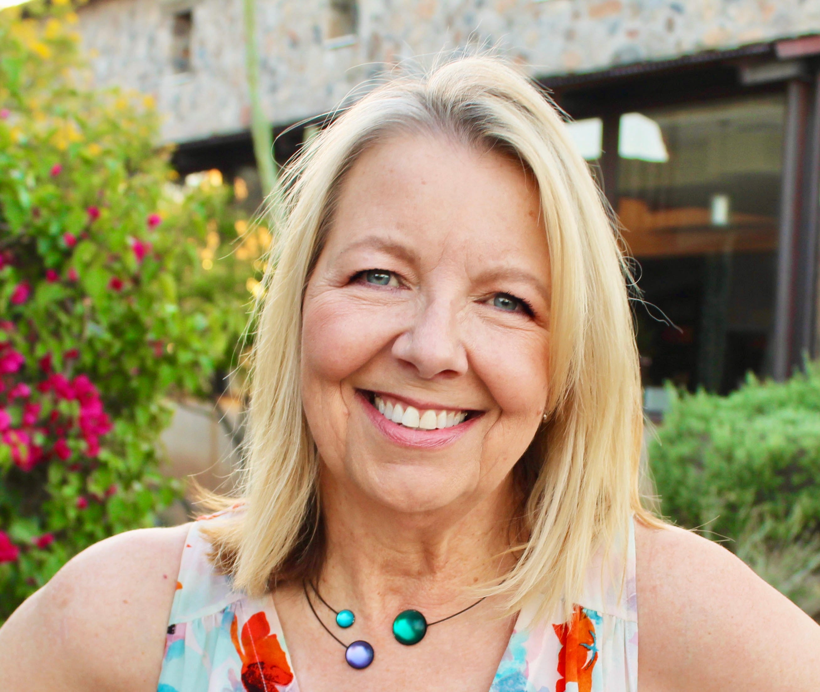 Lisa Kelly Zuba | Substack