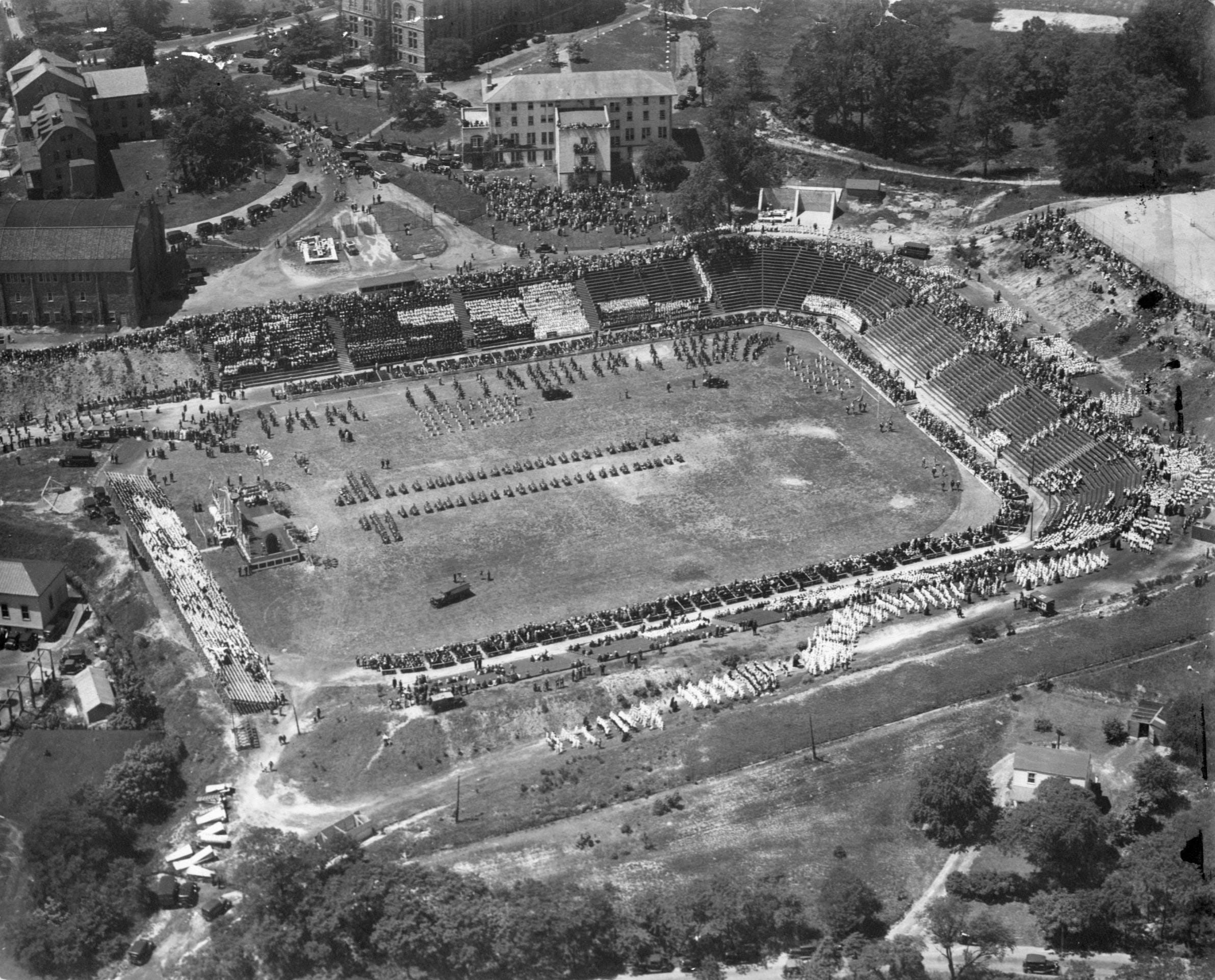 Stadium Size, Football Droppers, and Deemphasizers: Catholic U.