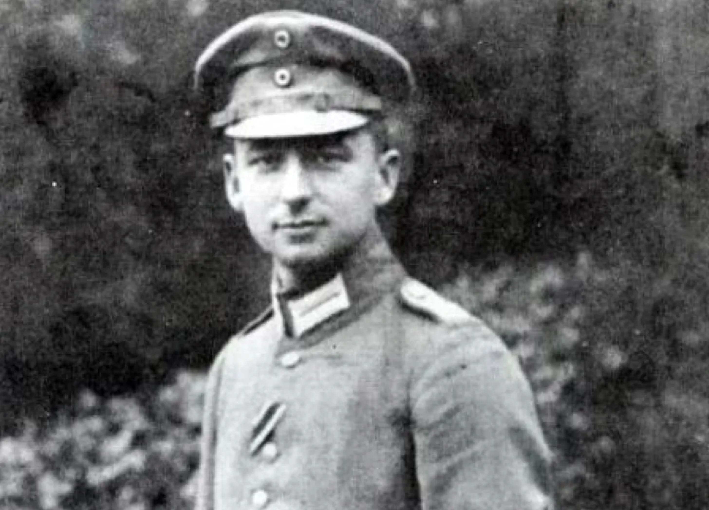 Articles about Erich von Manstein