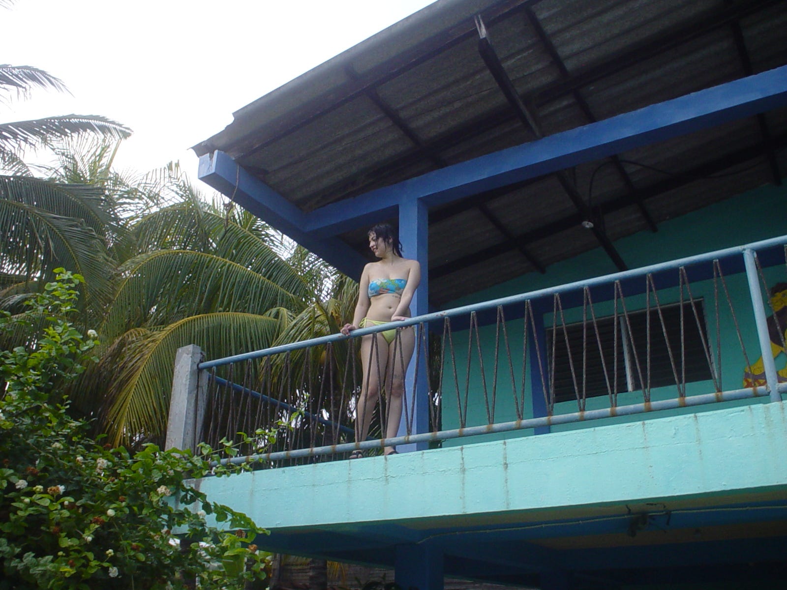 𝓼𝓸 𝓬𝓾𝓽𝓮 𝓲𝓽 𝓱𝓾𝓻𝓽𝓼 | madison michelle | Substack