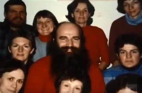 Canada’s Crazy Cult – The Ant Hill Kids – True Crime Weekly