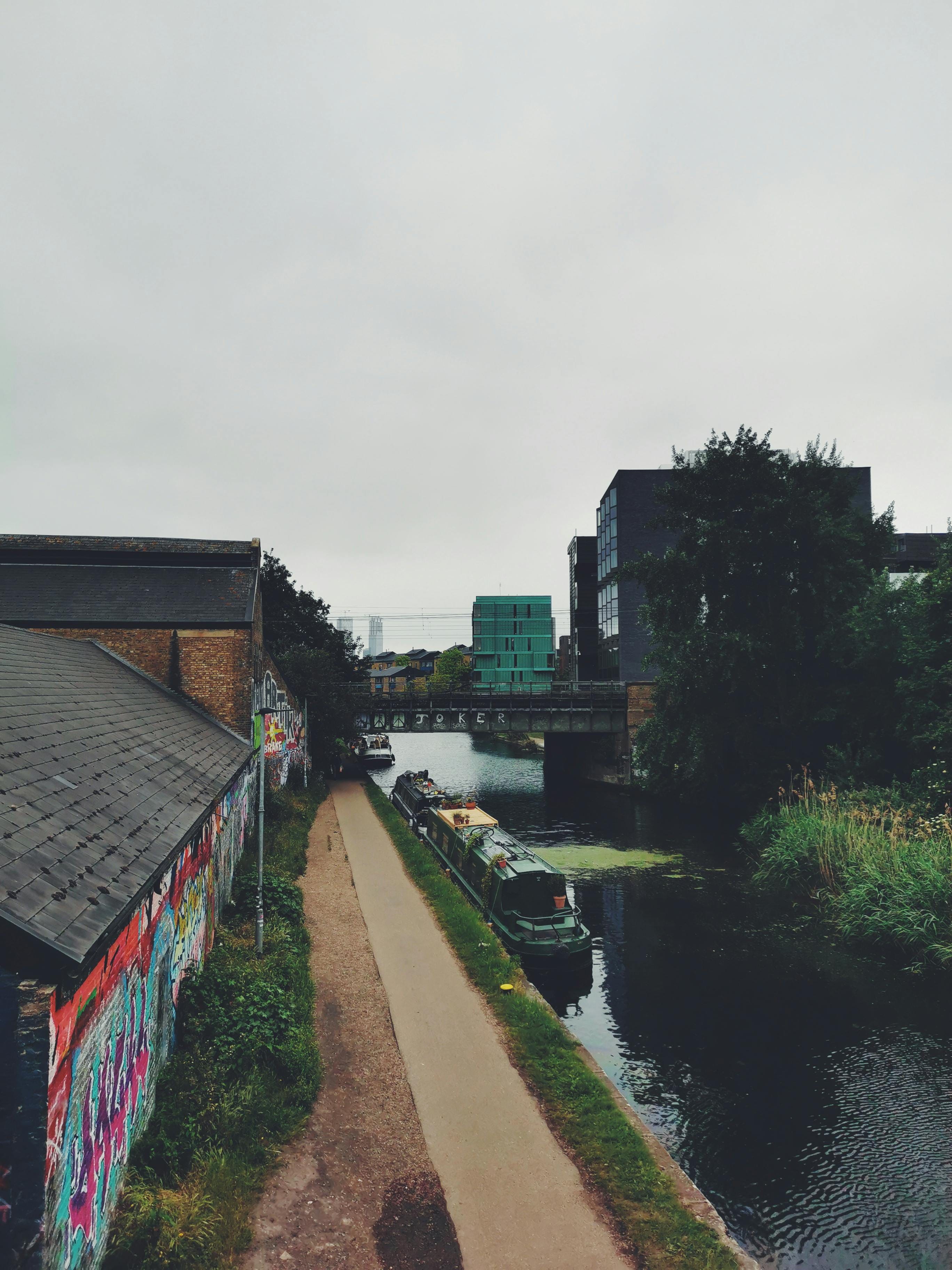 boredom, dissonance - by Franco Amati - Garbage Notes