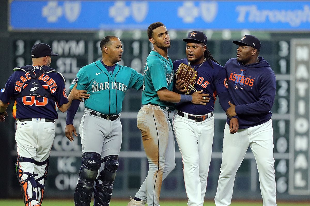 Sea Level Podcast: One roster move I would make right now, new owners ...