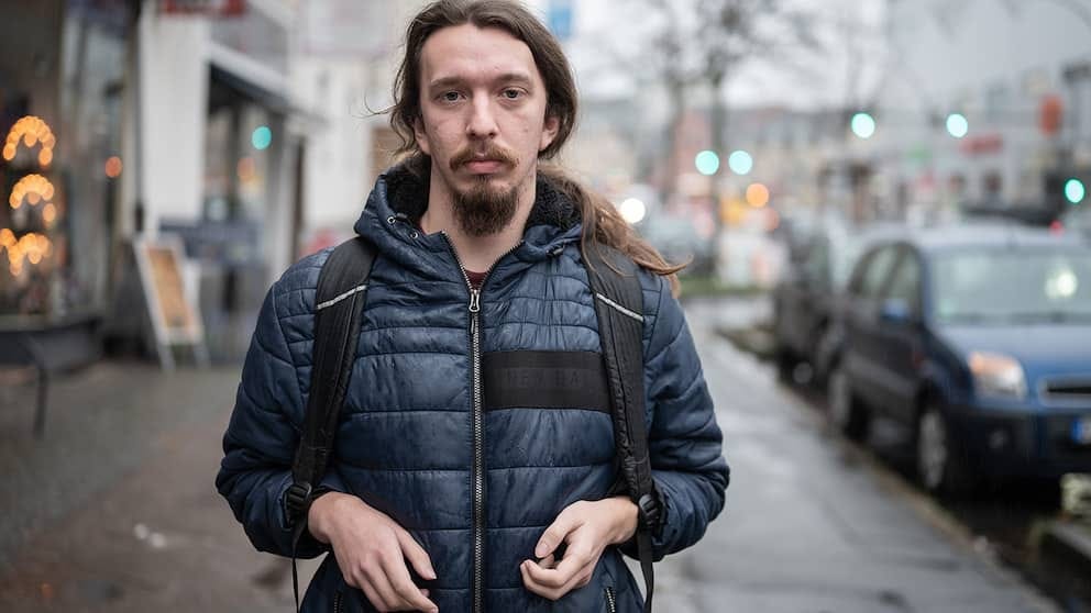 Sir Michael Flatley has "aggressive" cancer; German singer Jürgen Drews ...