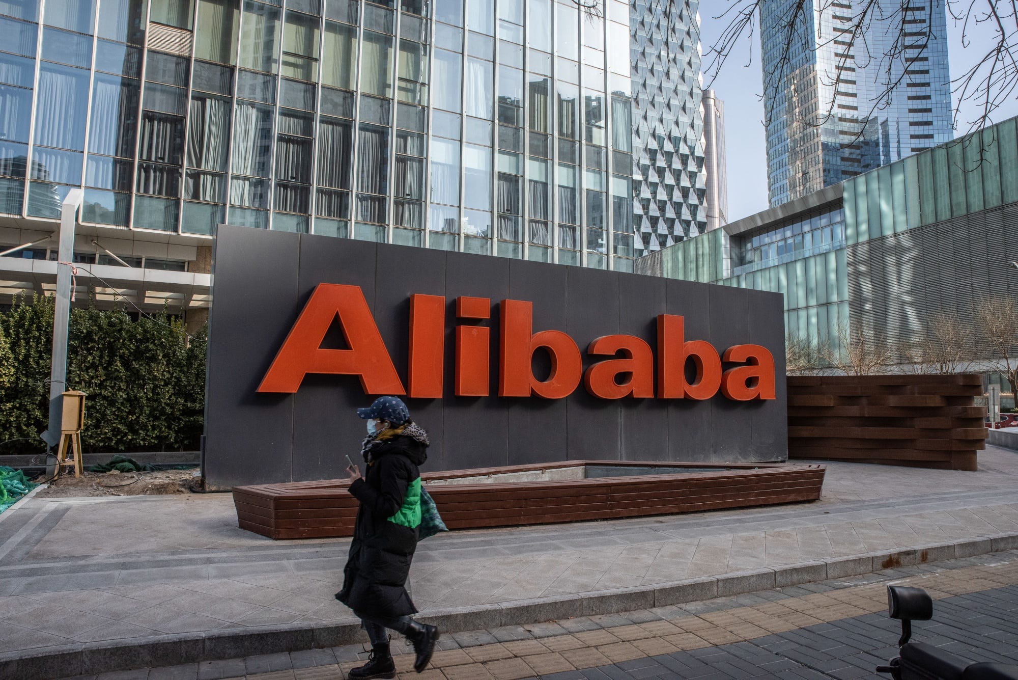 Alibaba Seen Fighting Off Cohen’s Pressure for Stock Buybacks