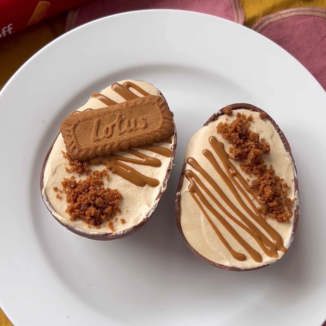 NO BAKE BISCOFF CHEESECAKE EGG 🐰 - Recipes by Victoria