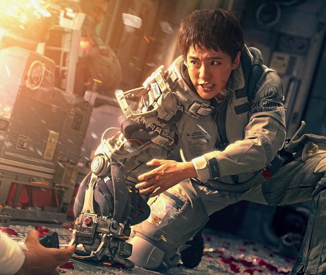 The late late review of The Wandering Earth 2 that no one asked for ...
