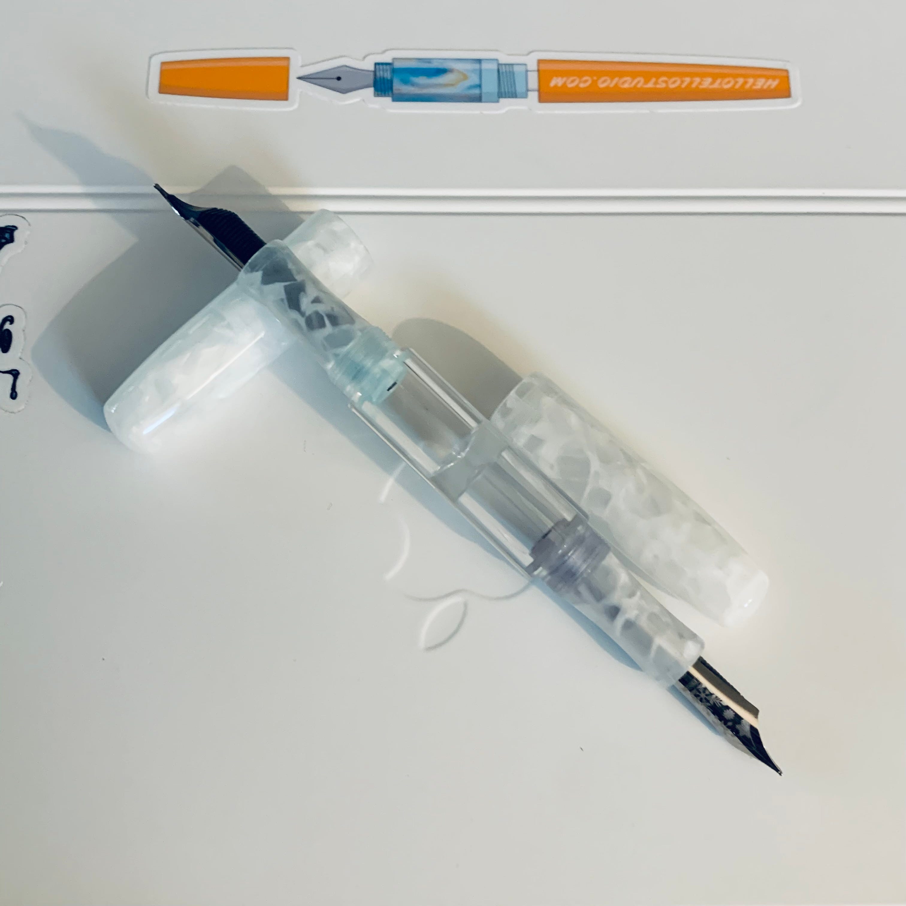 Happy Holiday(s Pens) - @idipbananasintocoffee’s Substack