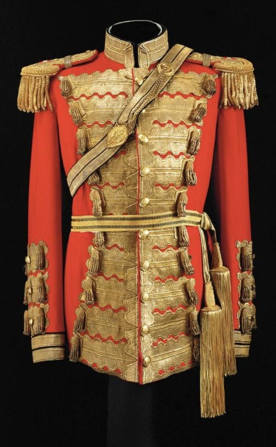 Fashion dictionary: Epaulette