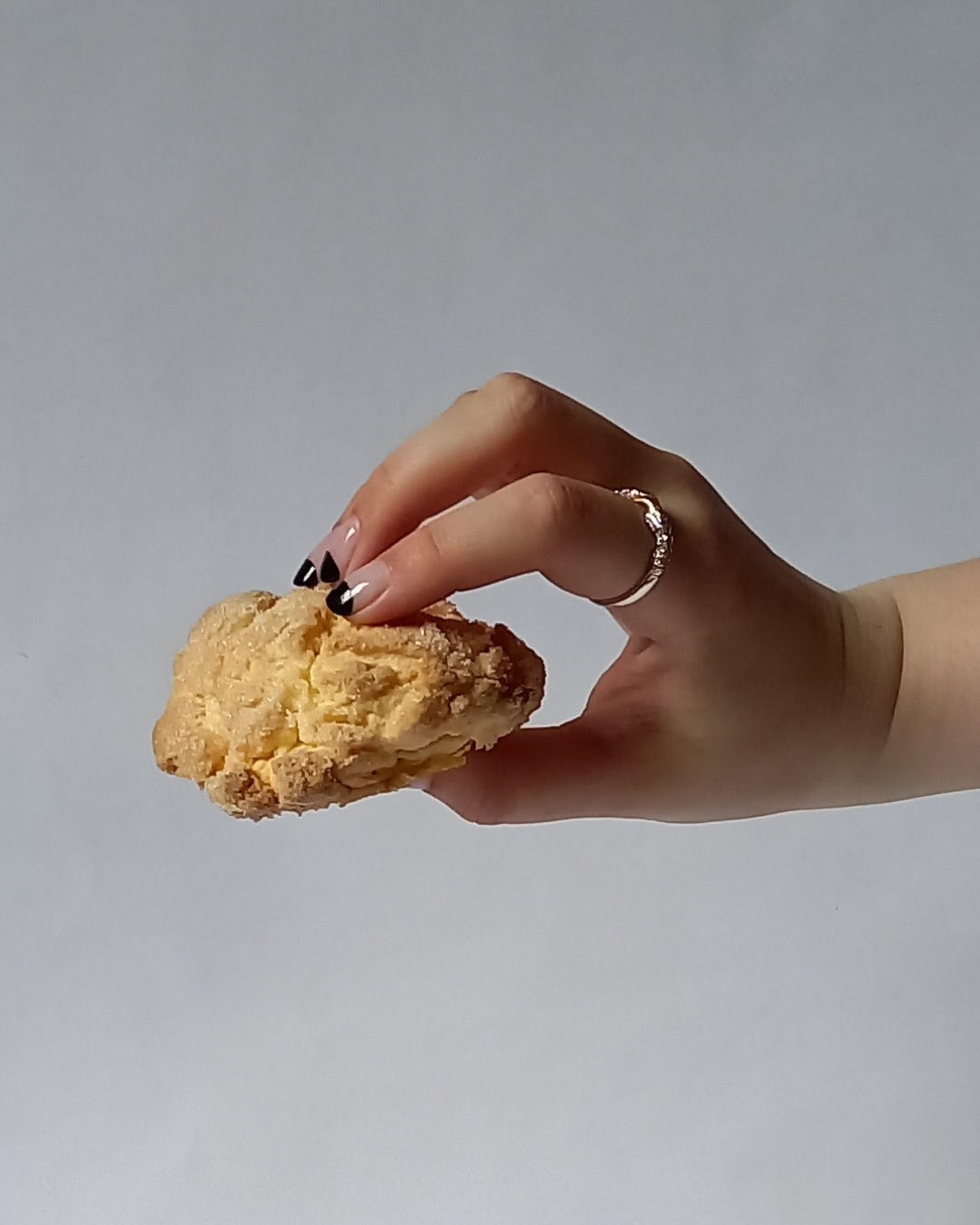 Signature Bake: Rock Cakes - by Dominique van den Broek