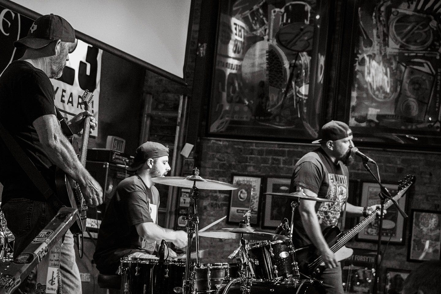 Live: Giant Pilot Touches Down - by Troy Larson