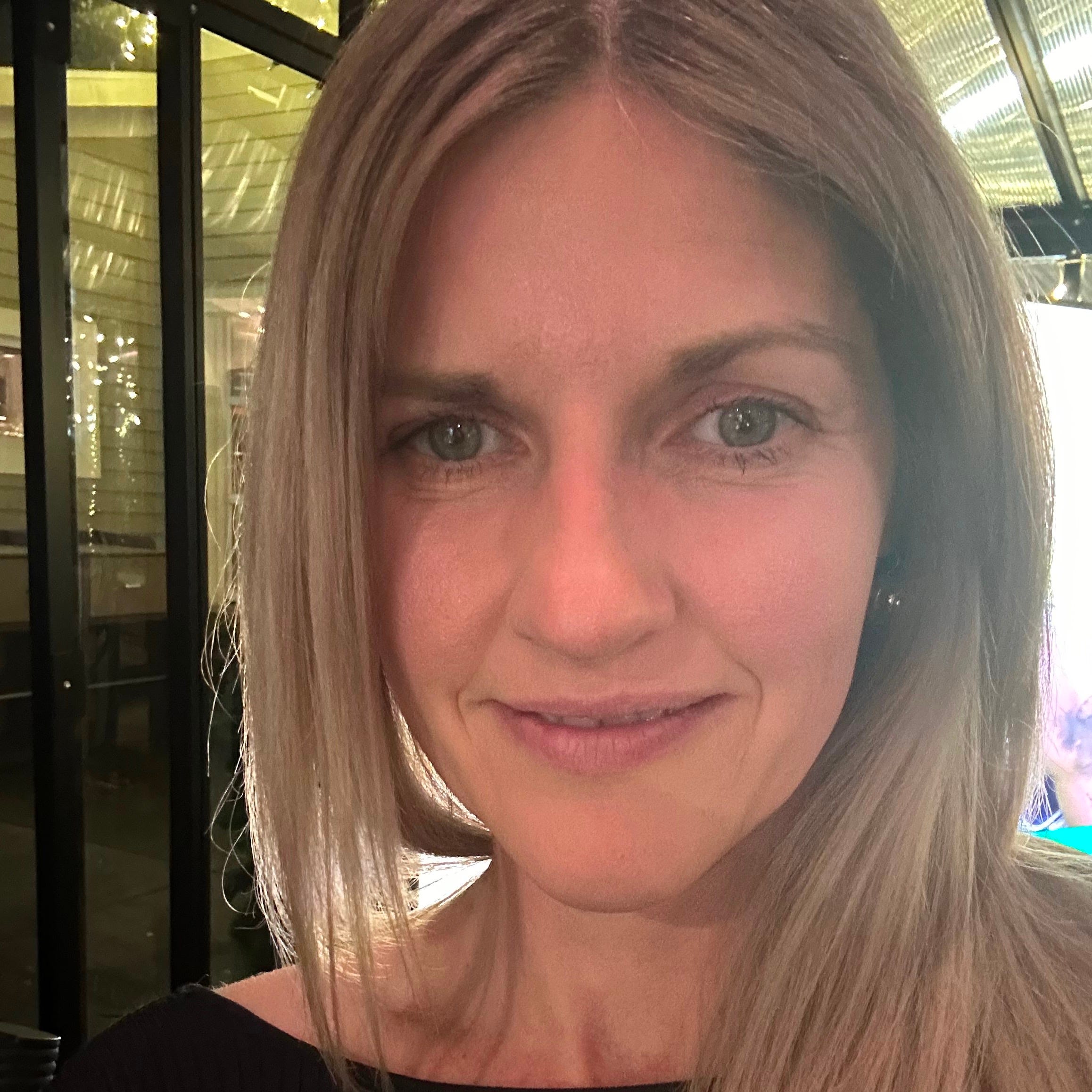 Annie Renz | Substack