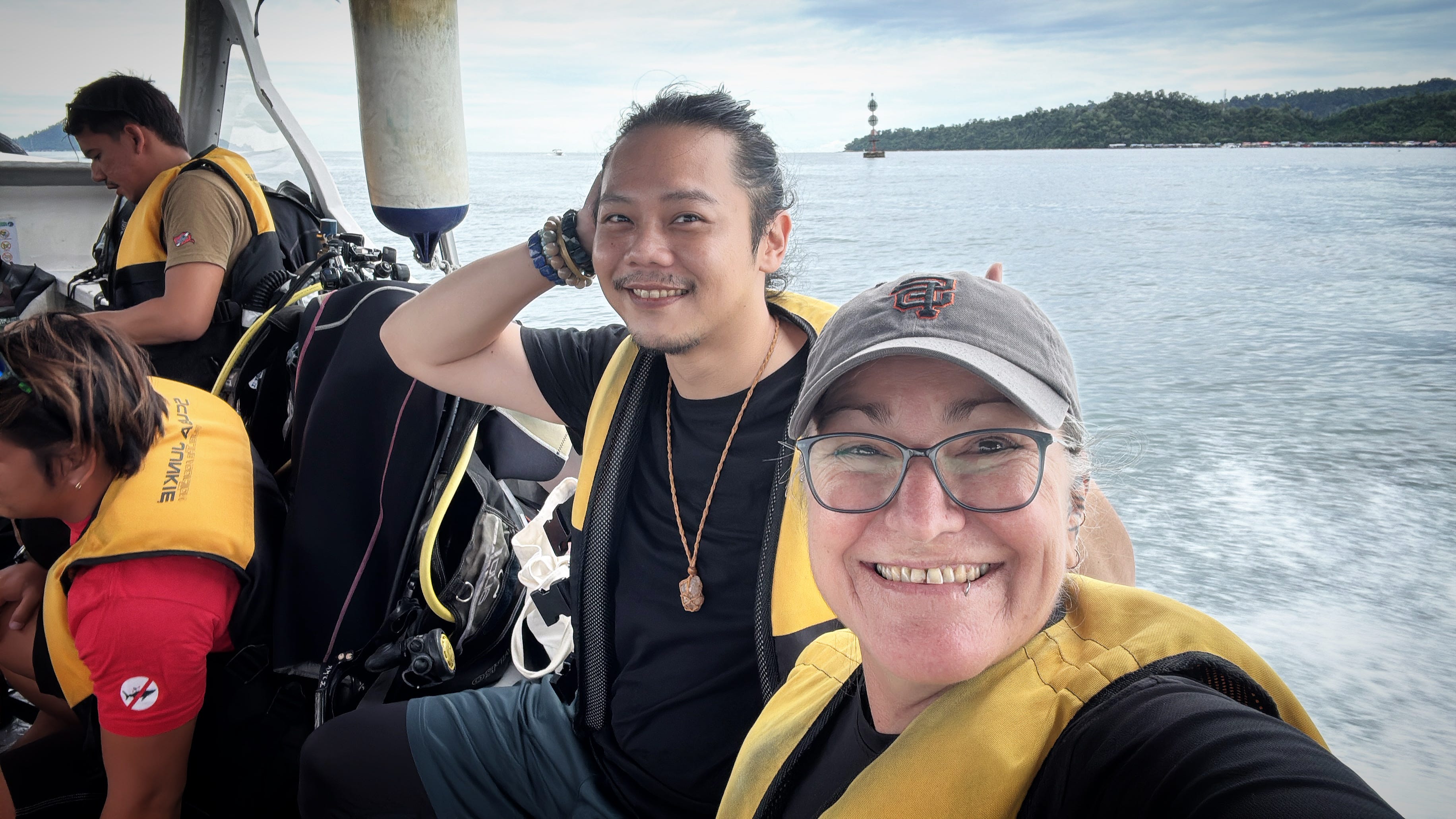 Underwater is better - sandi_in_the_world’s Substack