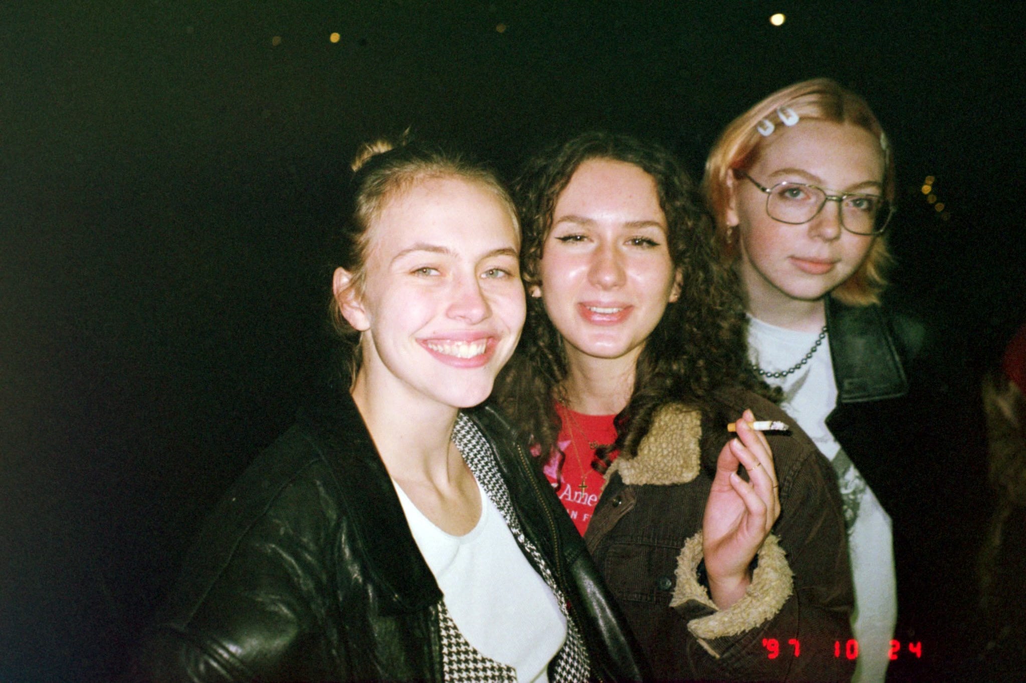 Lady Nicotine - by Simone - either/oyster