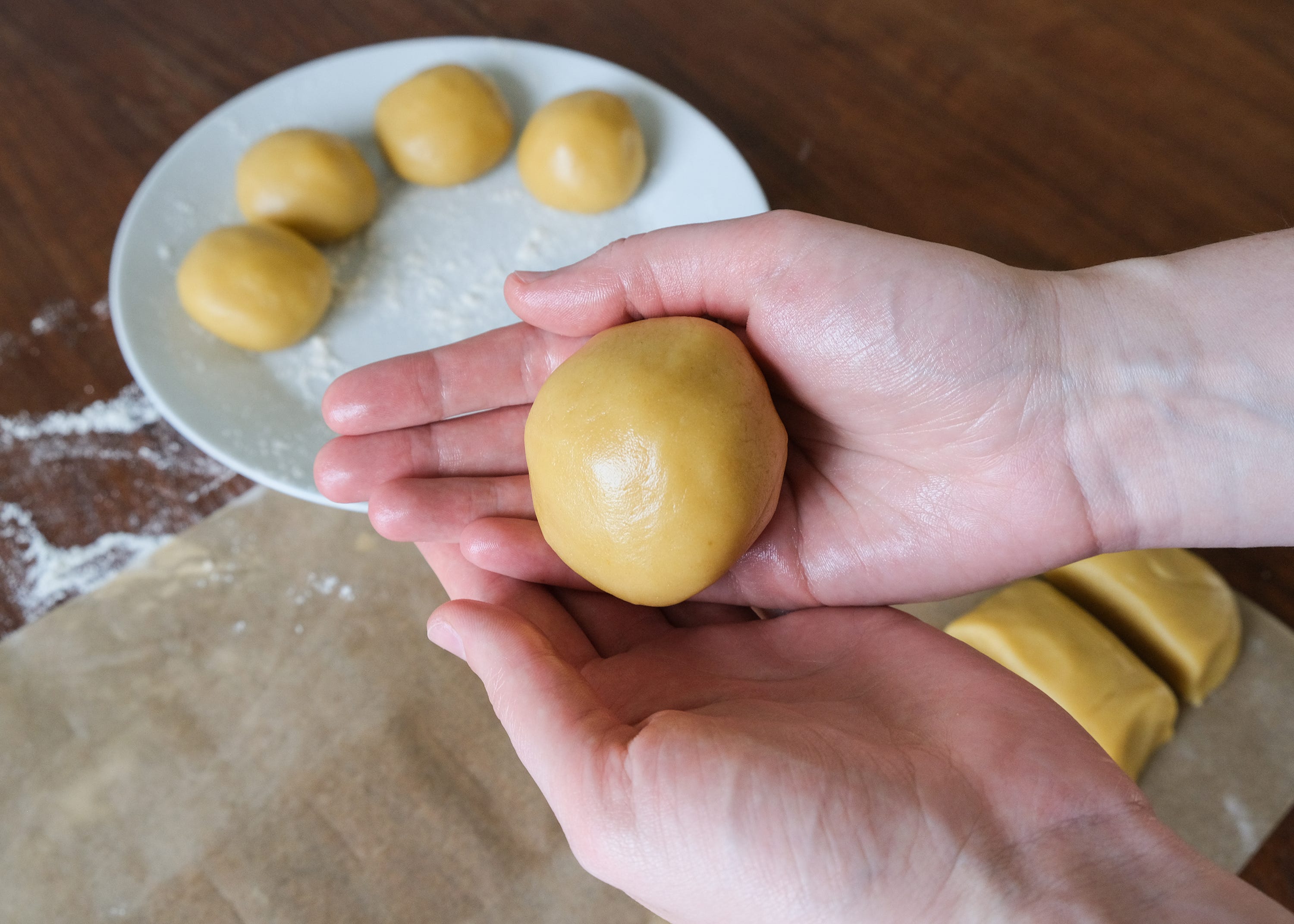 Medovyk – delicious Ukrainian honey cake recipe